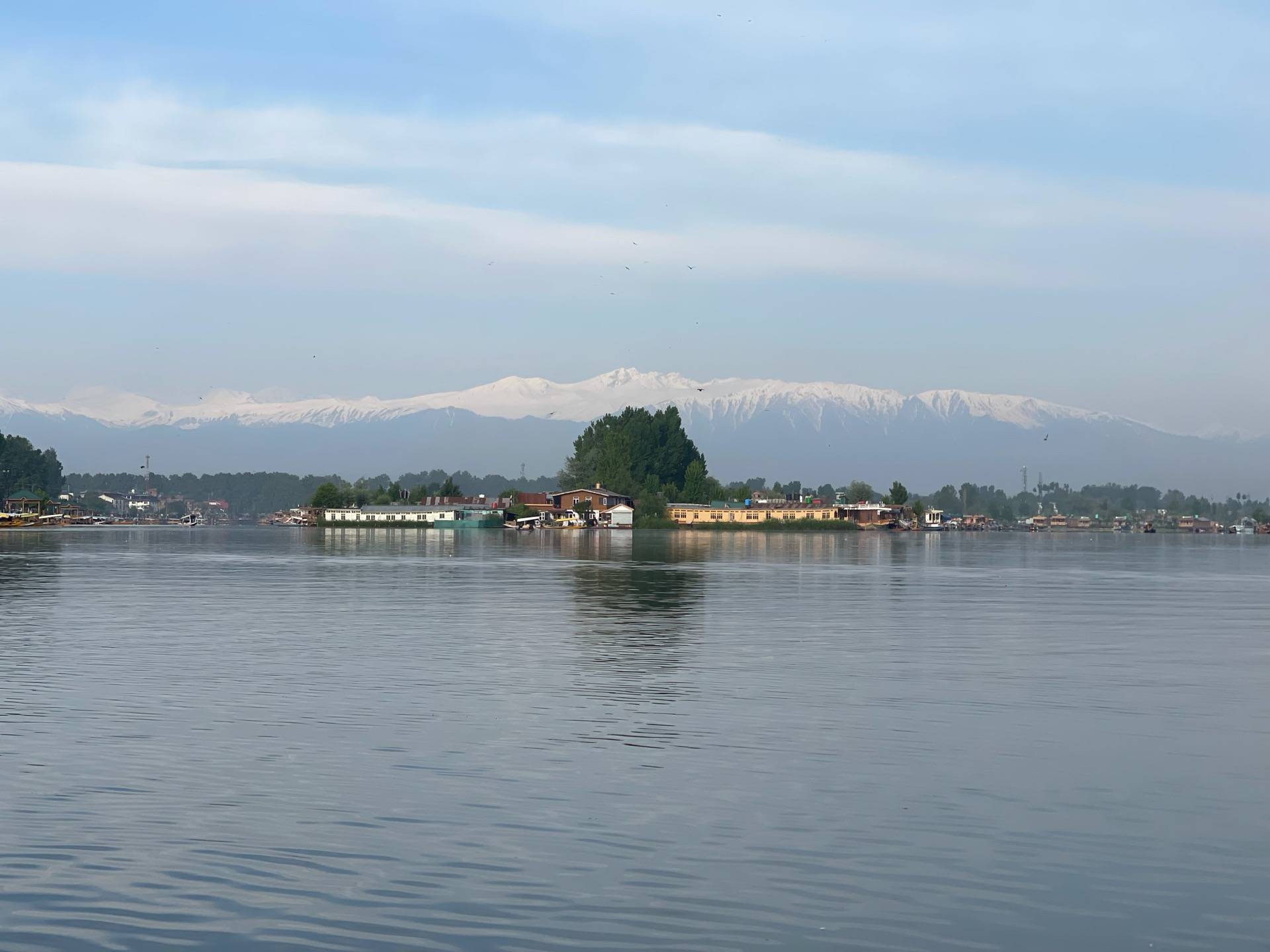 DAL lake - รีวิวสถานที่ท่องเที่ยว