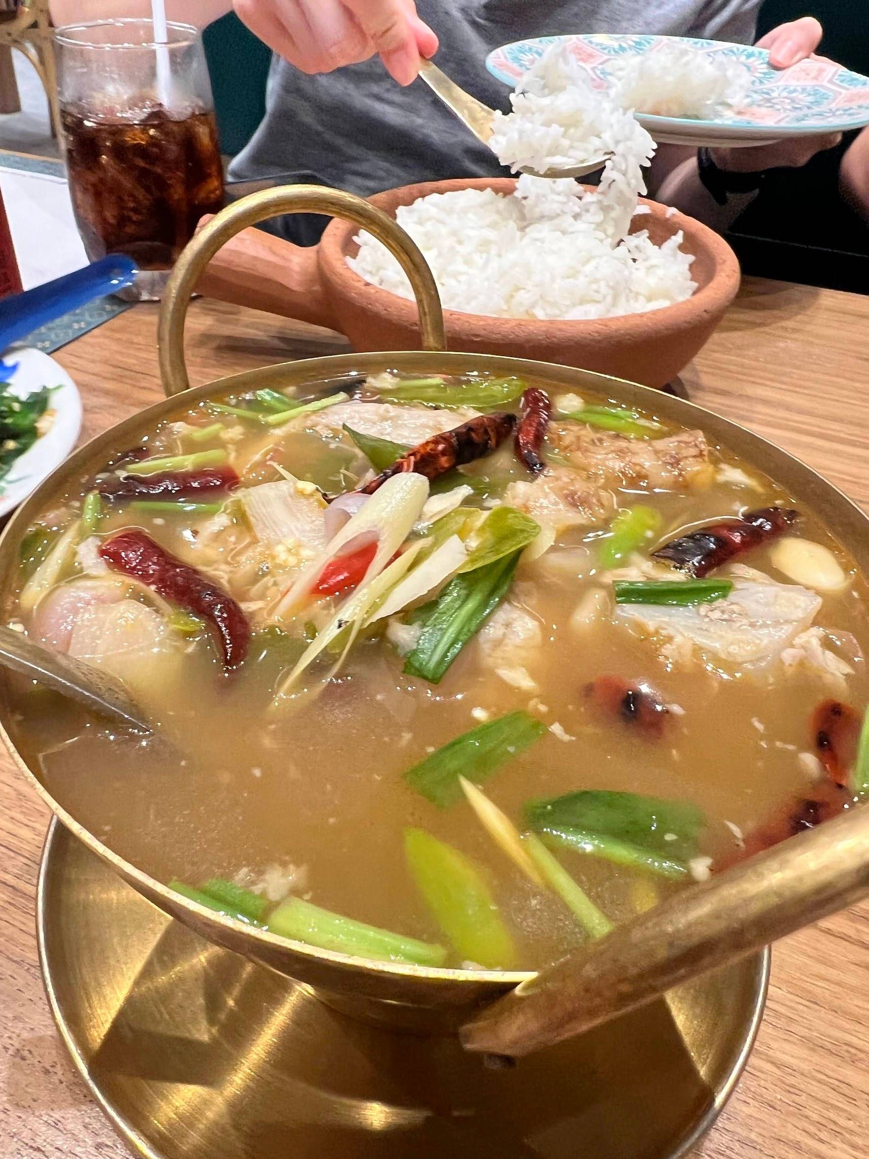 รีวิว Yoong Khao Hom แอมพาร์ค จุฬา - ร้านอาหารใต้ระดับ Michelin Plate