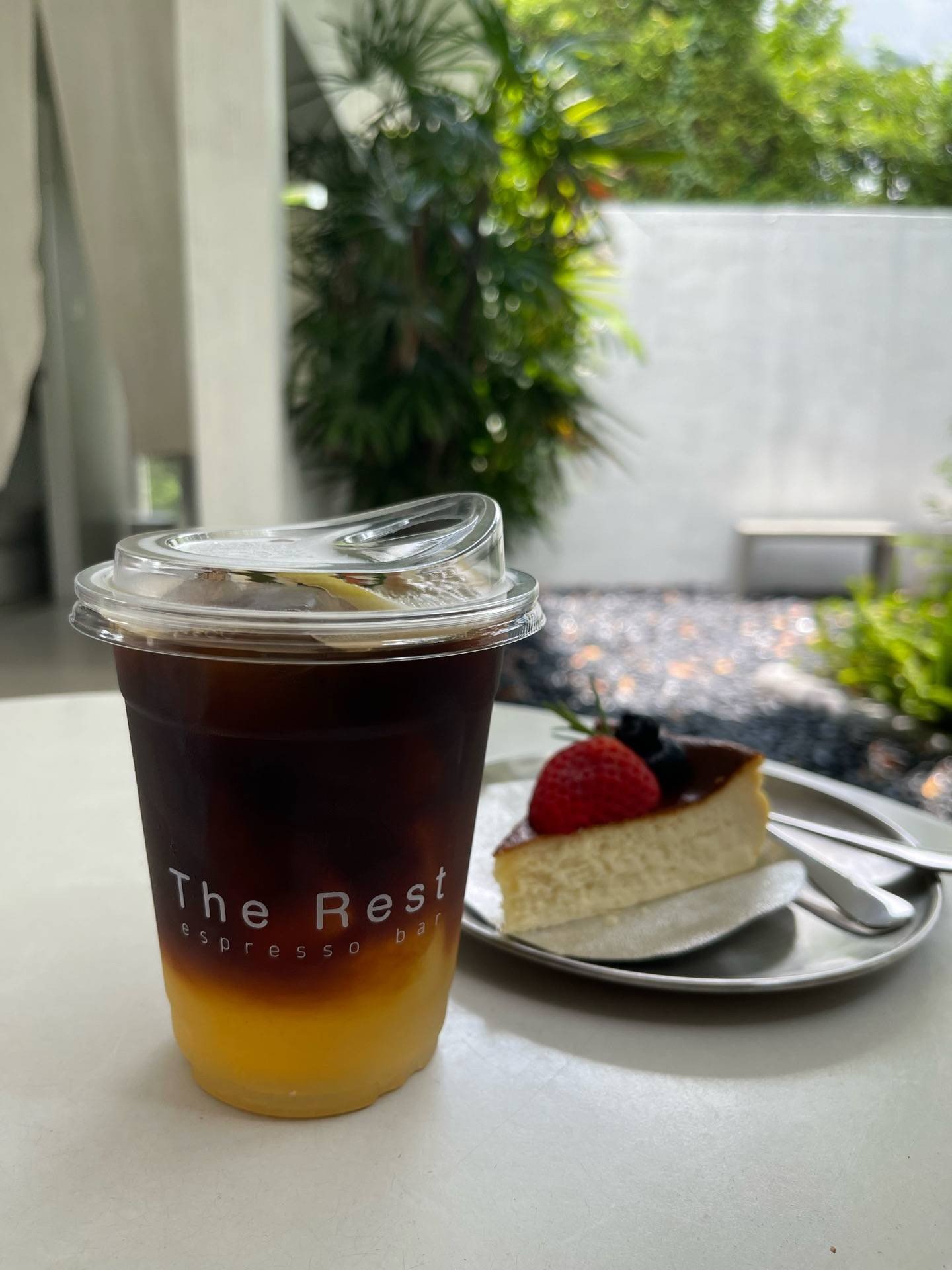 รีวิว The Rest Espresso Bar - แวะดื่มกาแฟที่ประจวบคีรีขันธ์