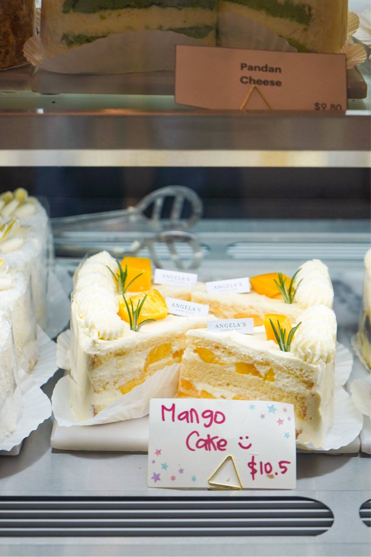 รีวิว Angela’s Bakery - Lockdown 👩🏻‍🍳 home baker now has a sit down ...