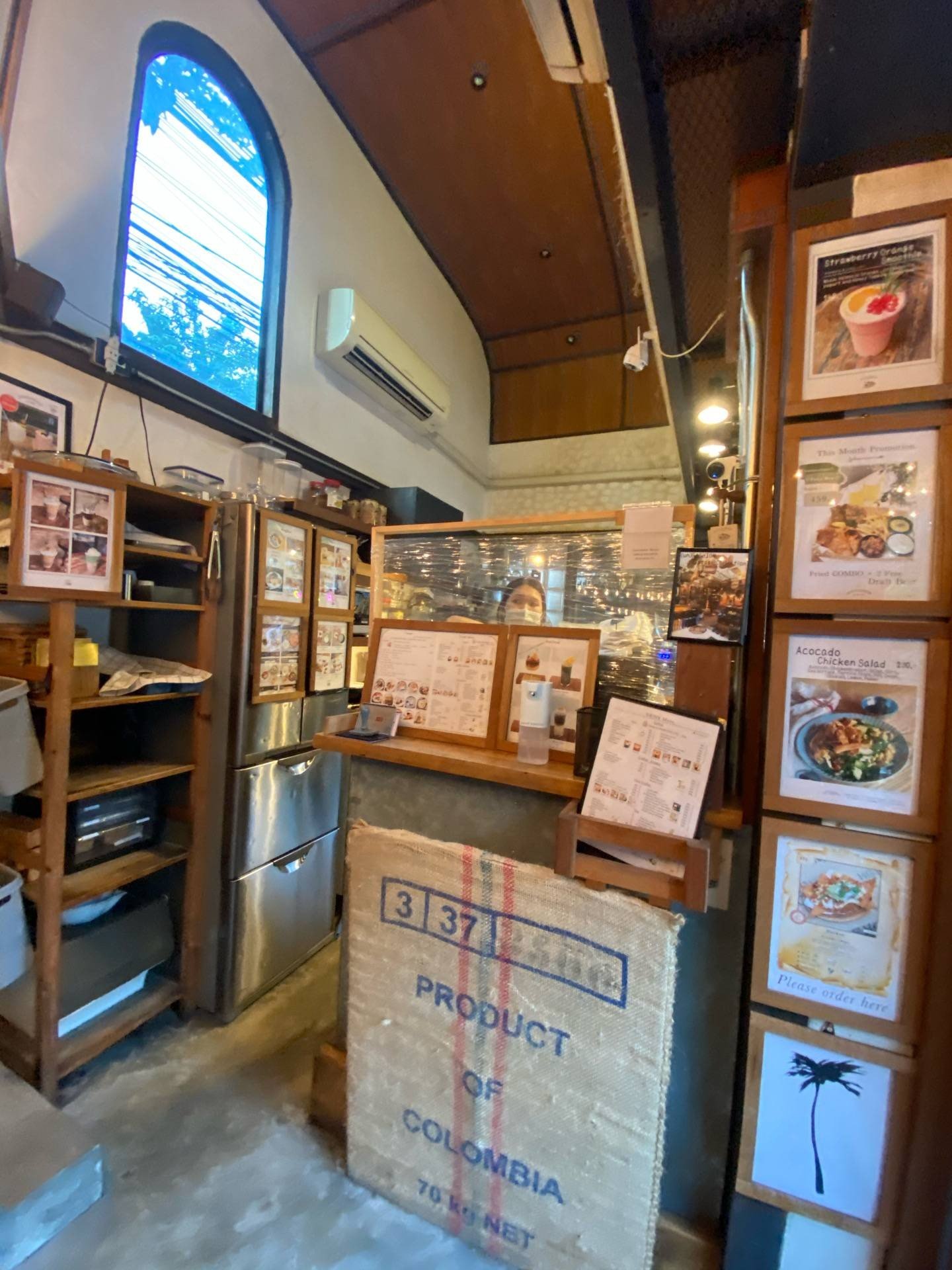 รูป (un) FASHION DISTRICT S39