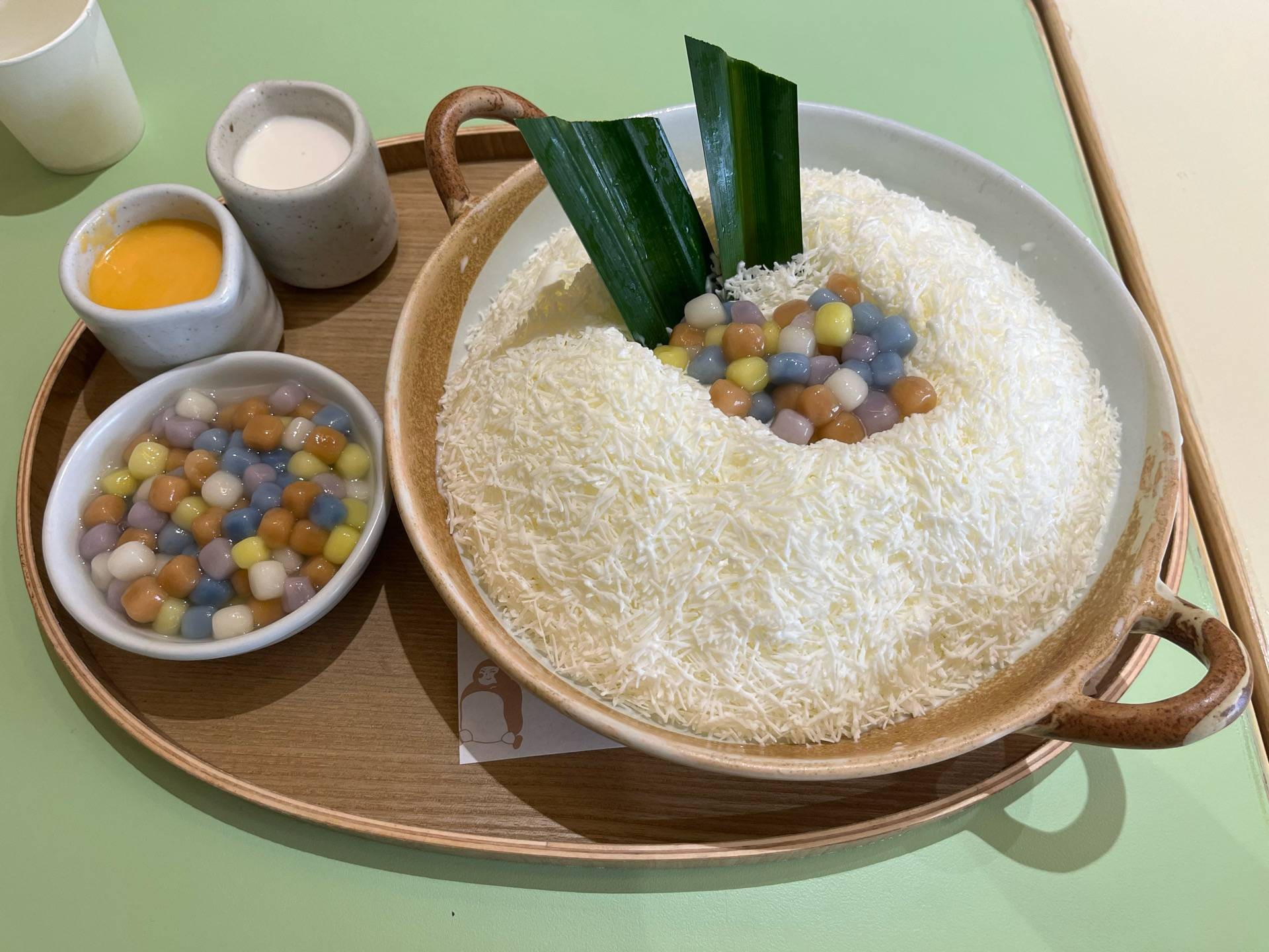 บัวลอยบิงซูซอสไข่เค็ม ร้าน Cheevit Cheeva Siam Square One