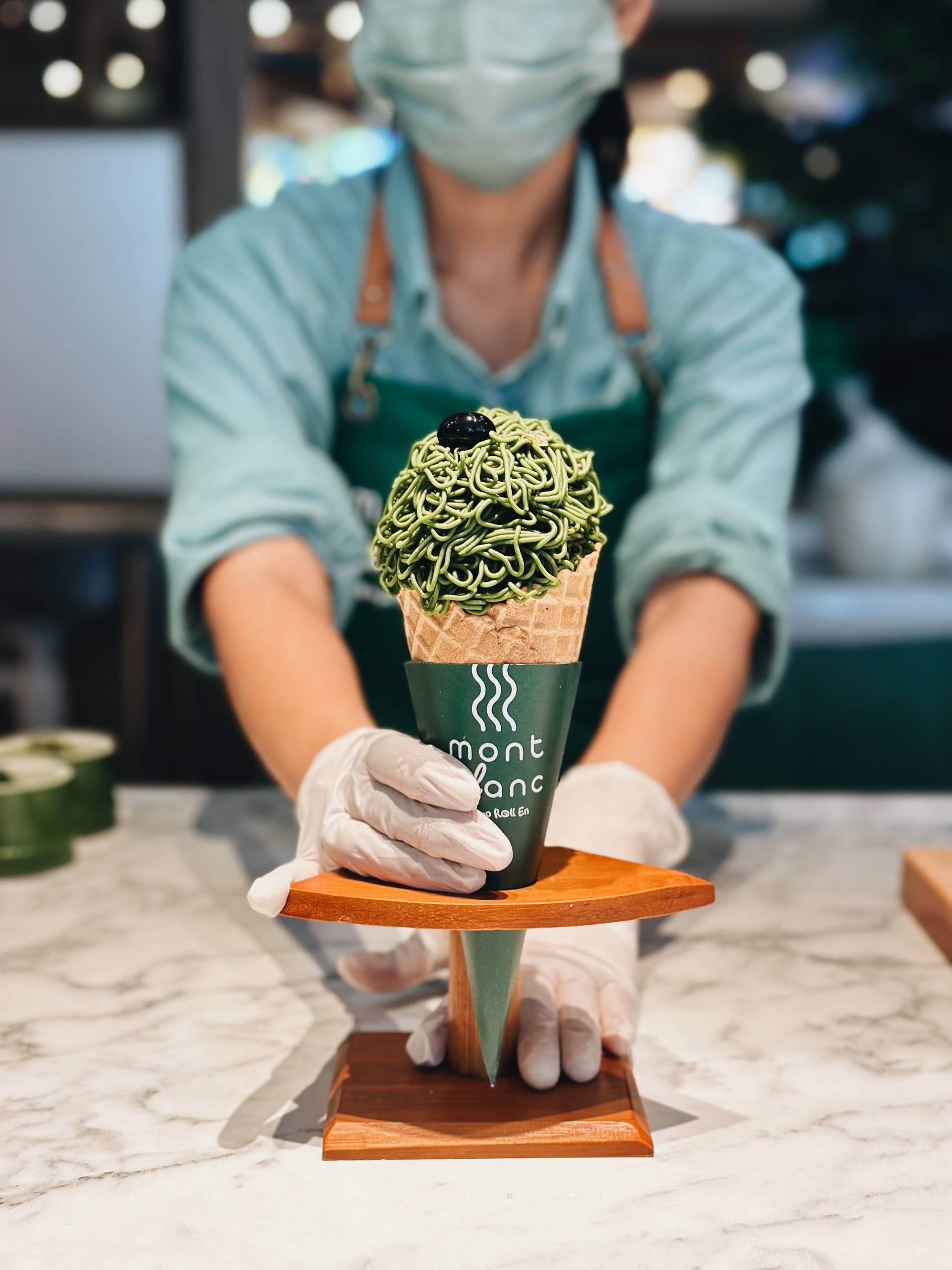 Mont Blanc by Kyo Roll En