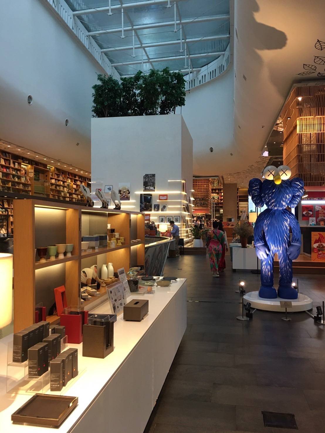 รูป Open House Central Embassy