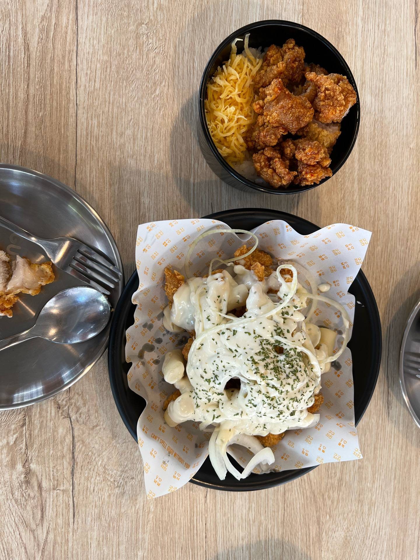 รีวิว GuGu Chicken Korean Crispy Chicken จุฬา ซอย 10 - รสชาดดีอยู่ทานได้