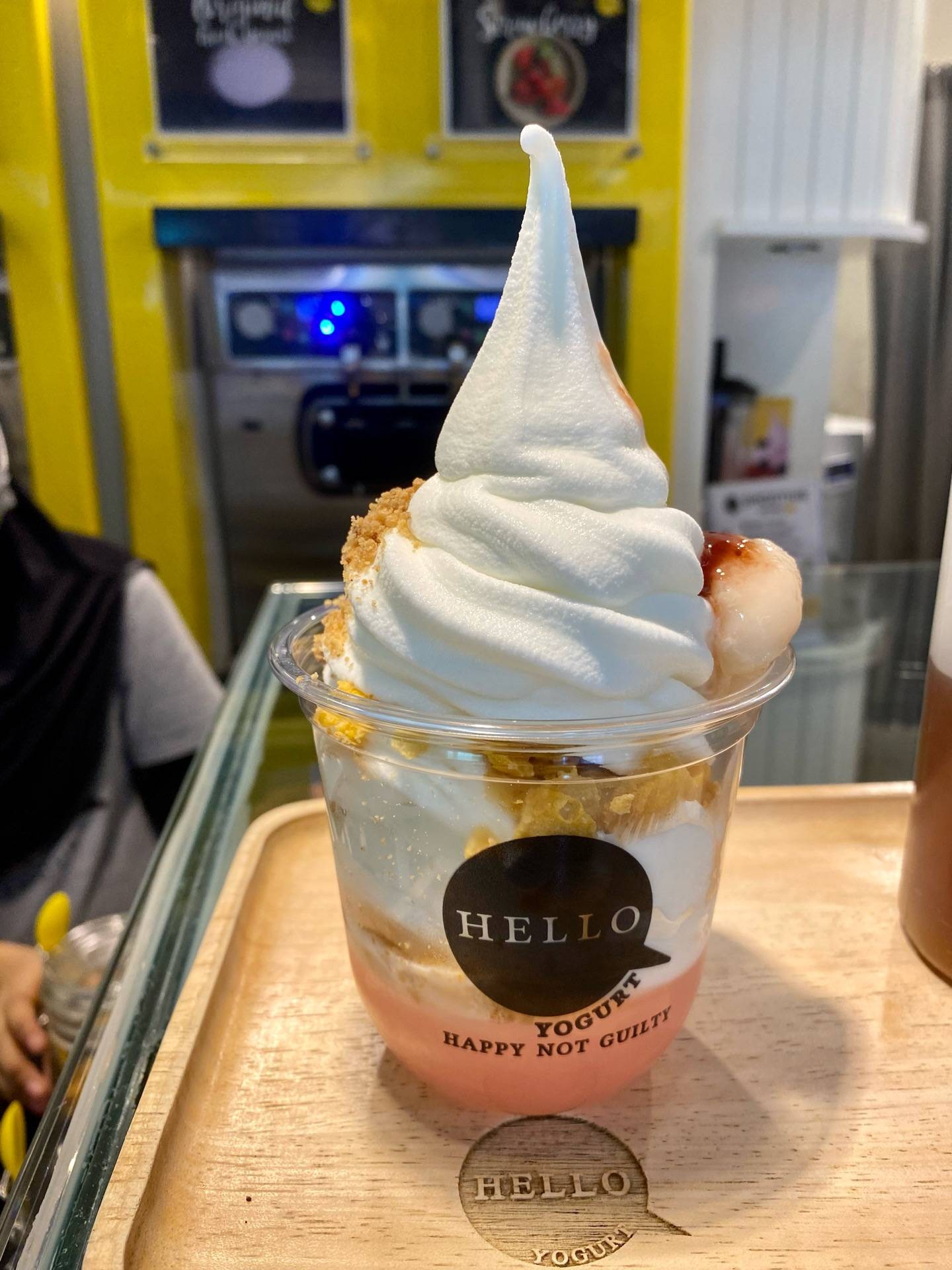 รีวิว Hello Yogurt บางกอกพลาซ่า - Promotion ดีของ Dtac