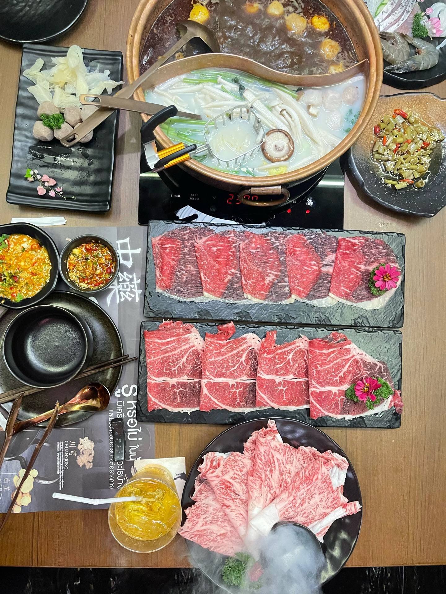 รีวิว Ding Shan Restaurant เดอะคริสตัล เอกมัย - รามอินทรา - ชาบูหมาล่าจากใต้หวัน