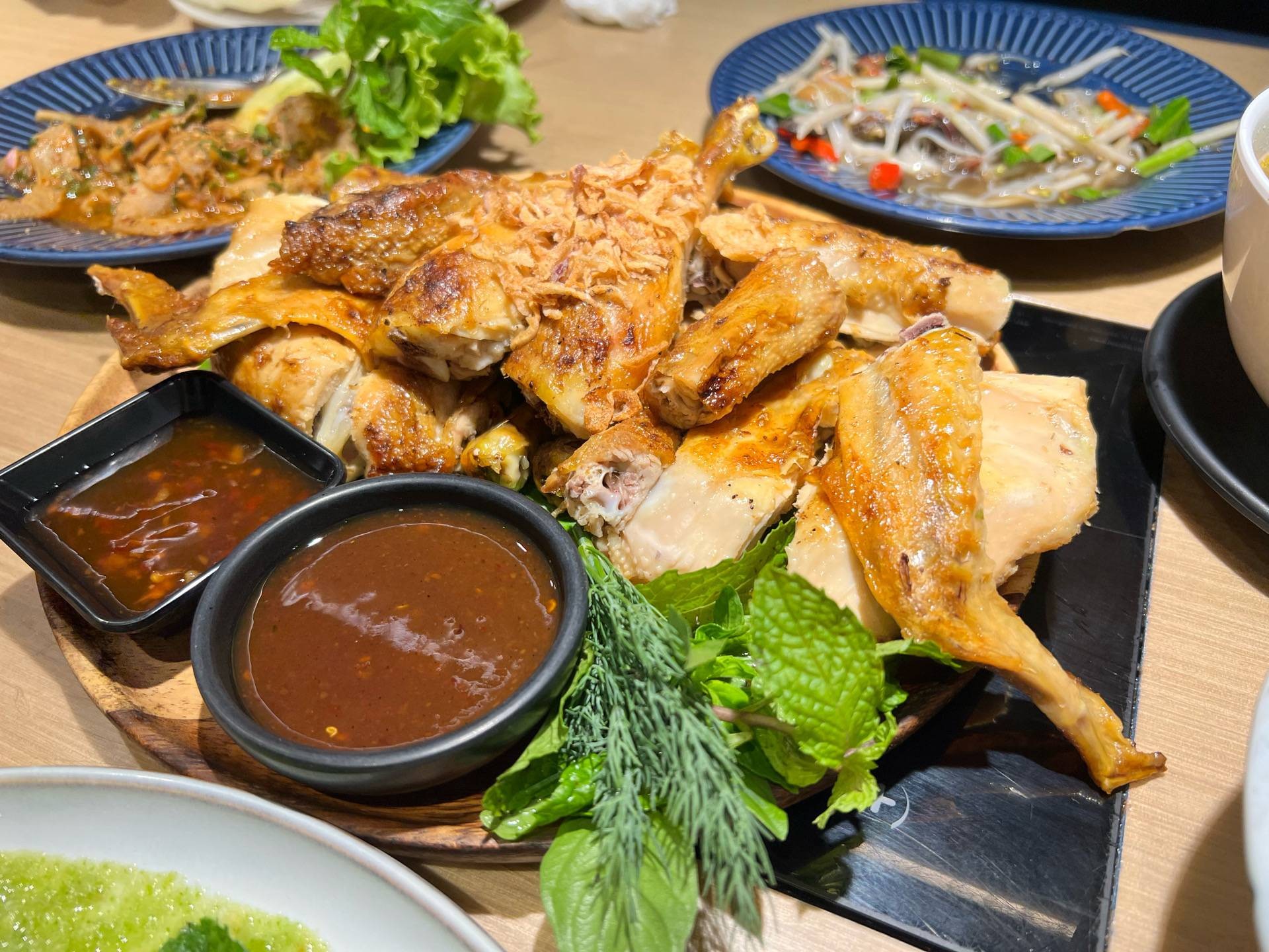 รีวิว Kitchen Lao คิดเช่นลาว The Promenade เดอะ พรอมานาด - คิดเช่นลาว ...