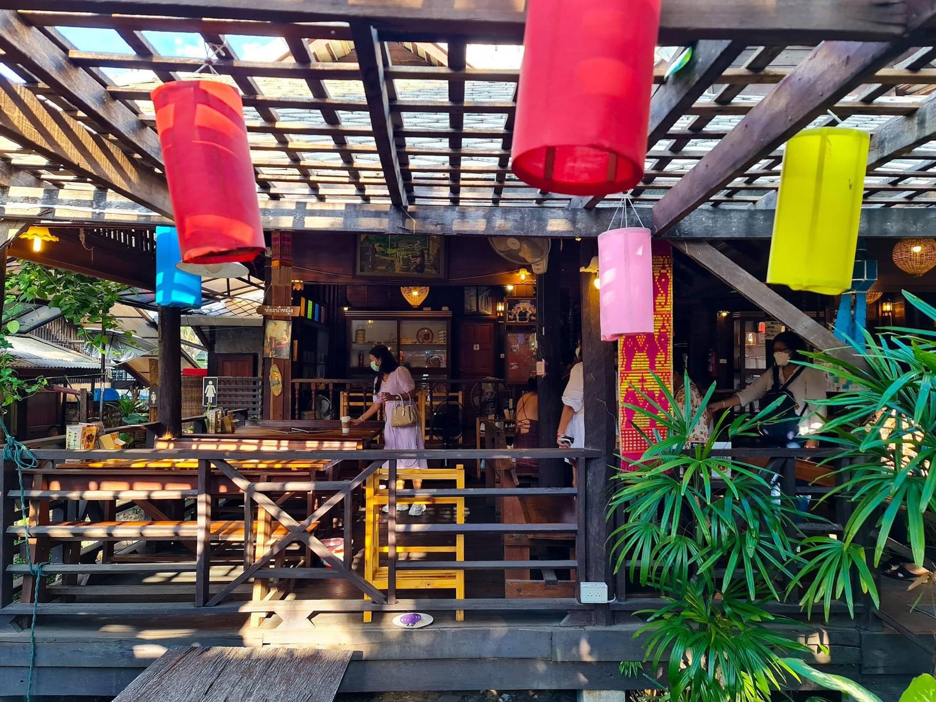 รูป เฮือนม่วนใจ๋ Huan Muan Jai