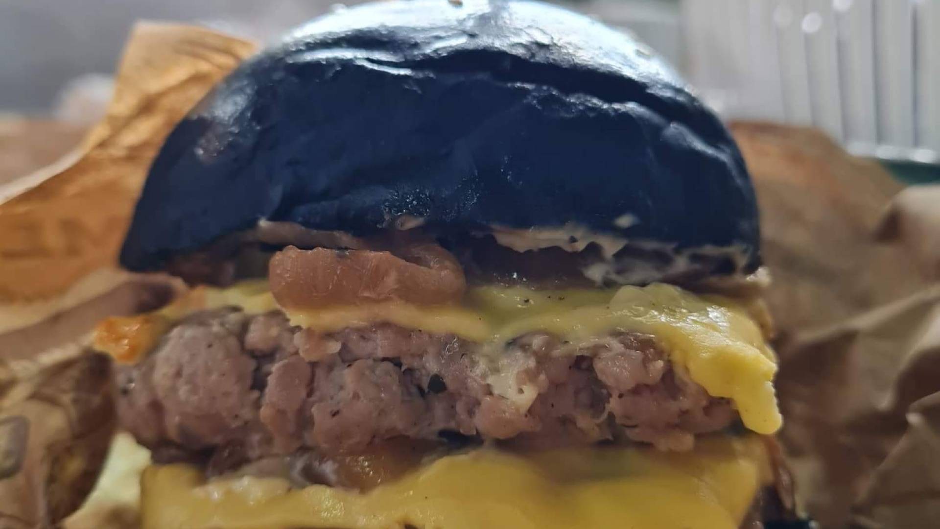 Atom Burger Homemade (อะตอมเบอร์เกอร์) | สั่งอาหารออนไลน์ล่วงหน้า รับ ...