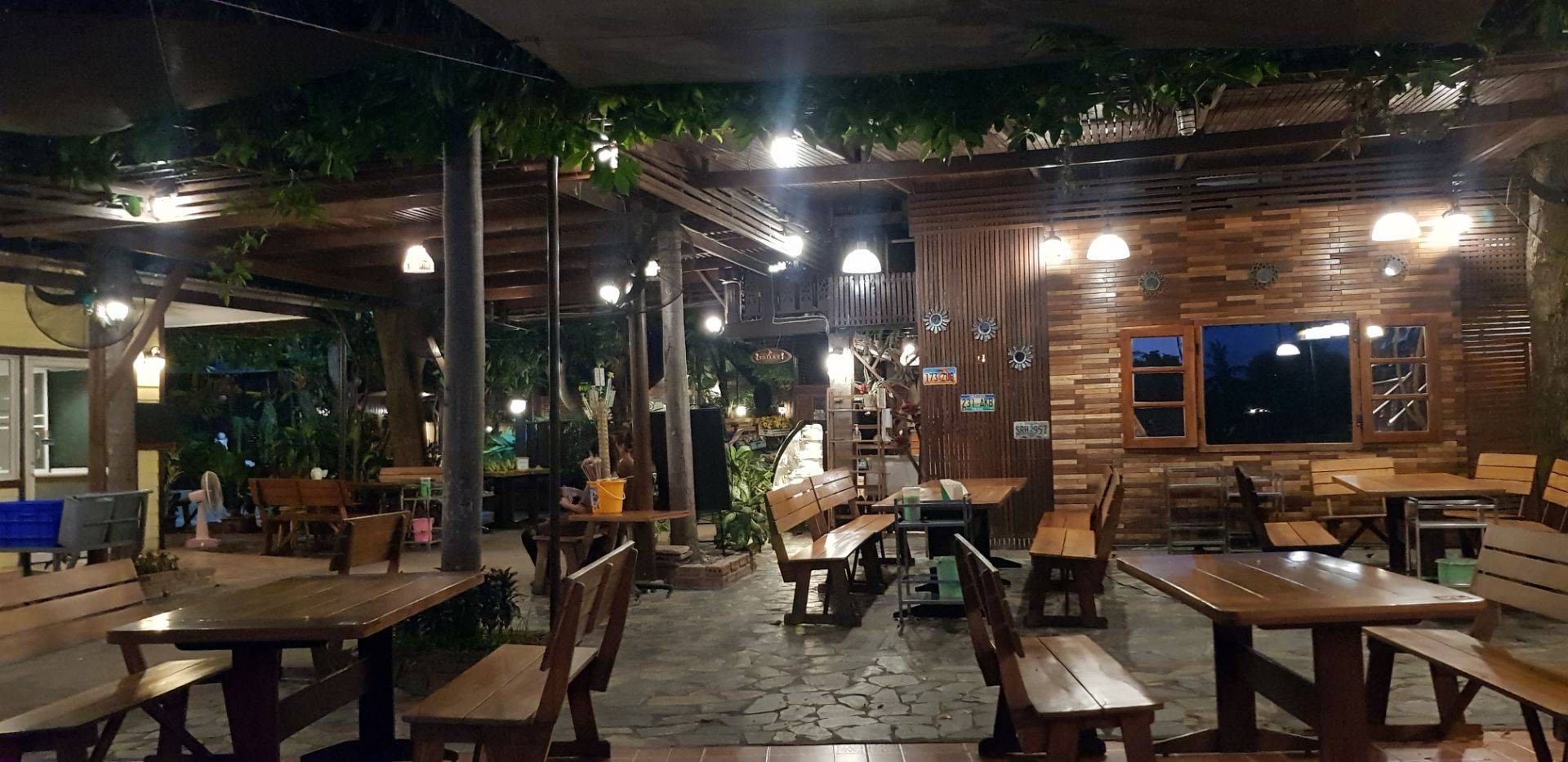 รูป เรือนน้ำอลิษา