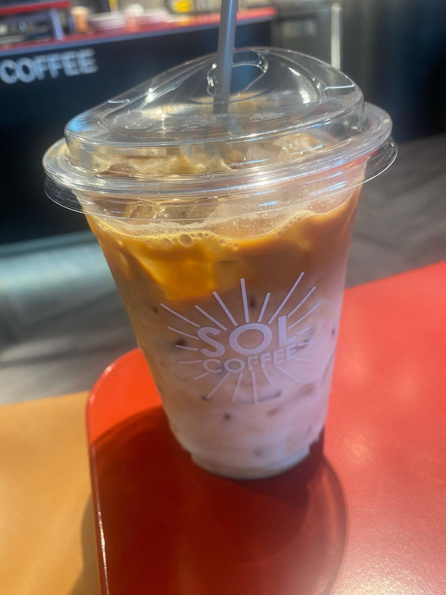 รีวิว SOL Coffee สีลมเอจ - Cappucino (iced)