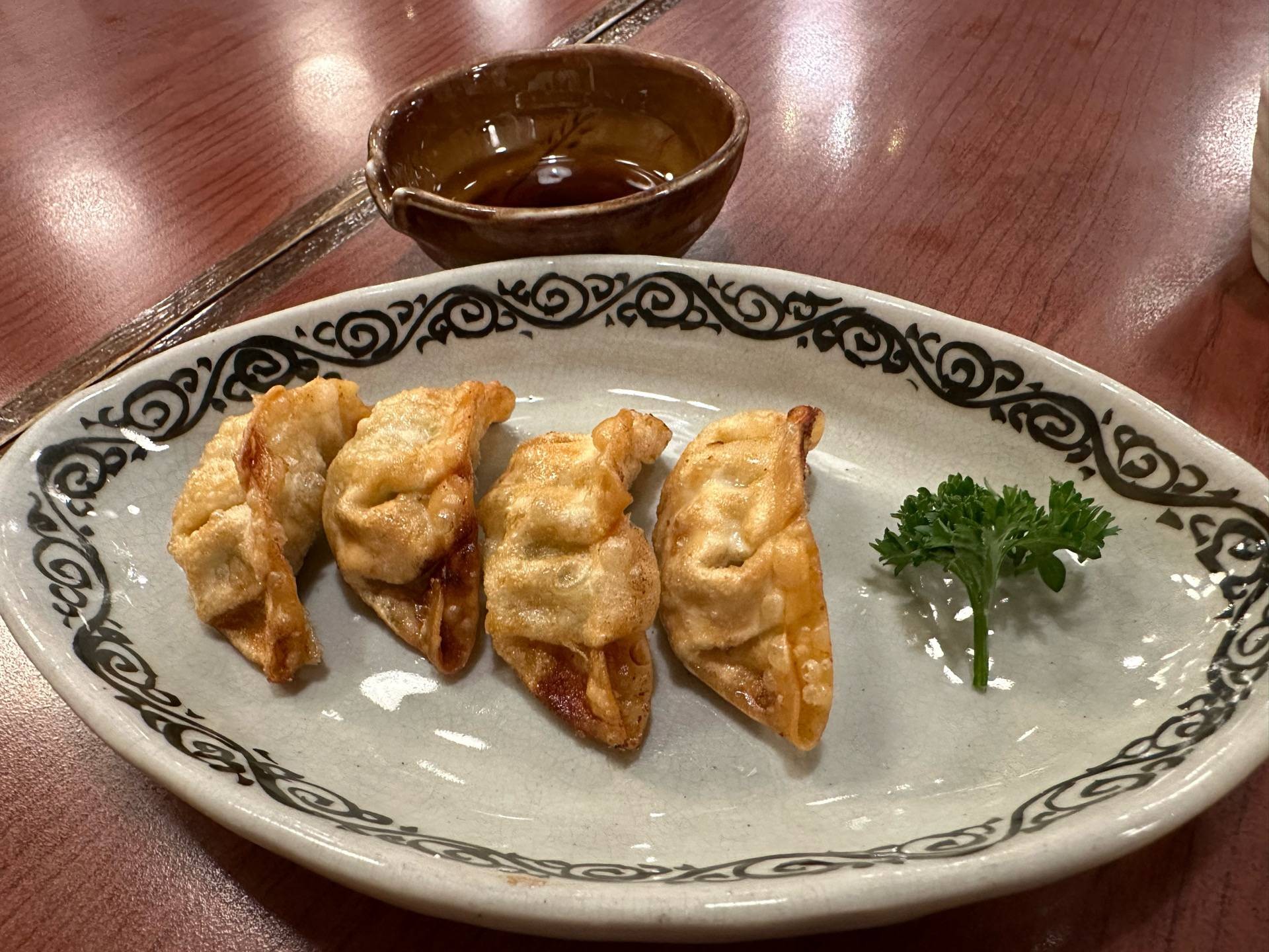 เกี๊ยวซ่า ร้าน Katsushin かつ真 ITF Tower