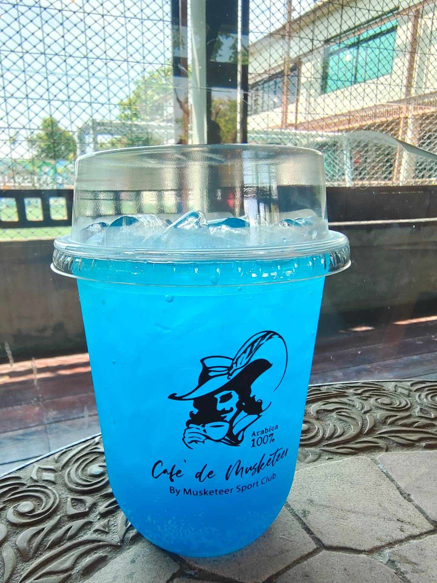Blue Paradise • 65 บาท ร้าน Cafe' De Musketeer