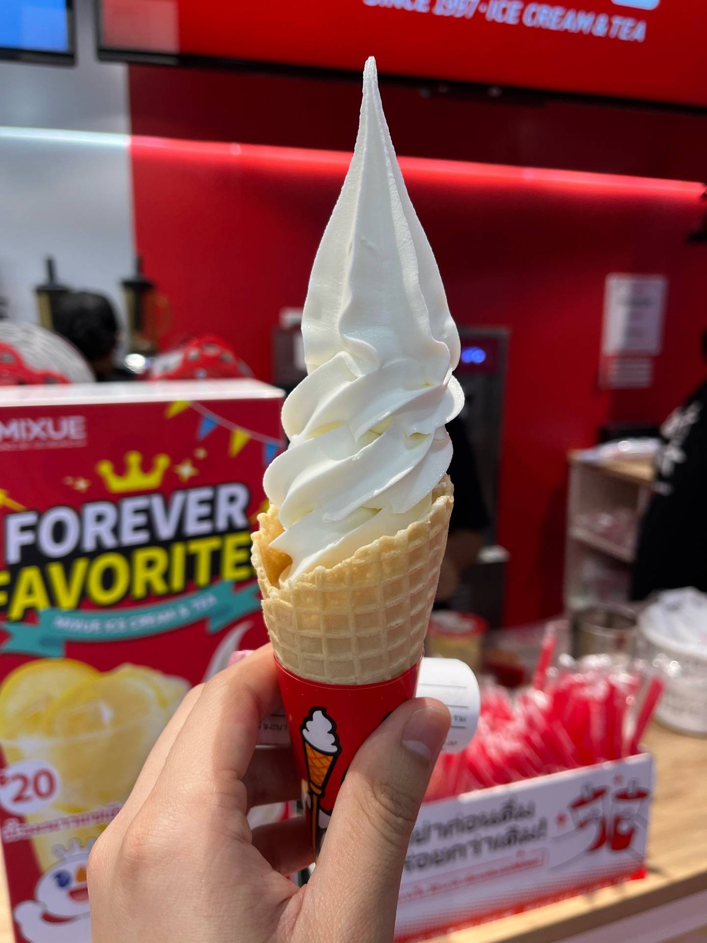 รีวิว Mixue SIAM SQUARE 7 - ไอติมหอมนม น้ำเลมอนรสหวานอมเปรี้ยว