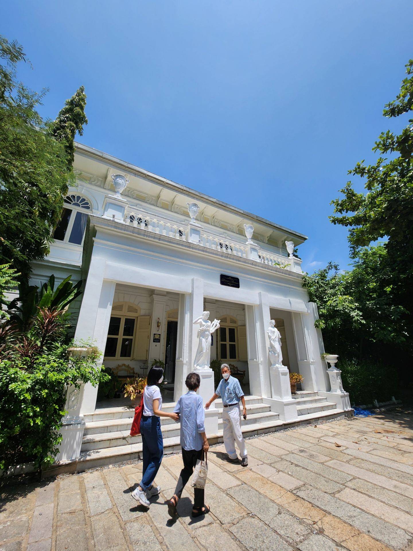 รีวิว Deva Manor Cafe - มาชิม Deva Manor น้ำอร่อยดี