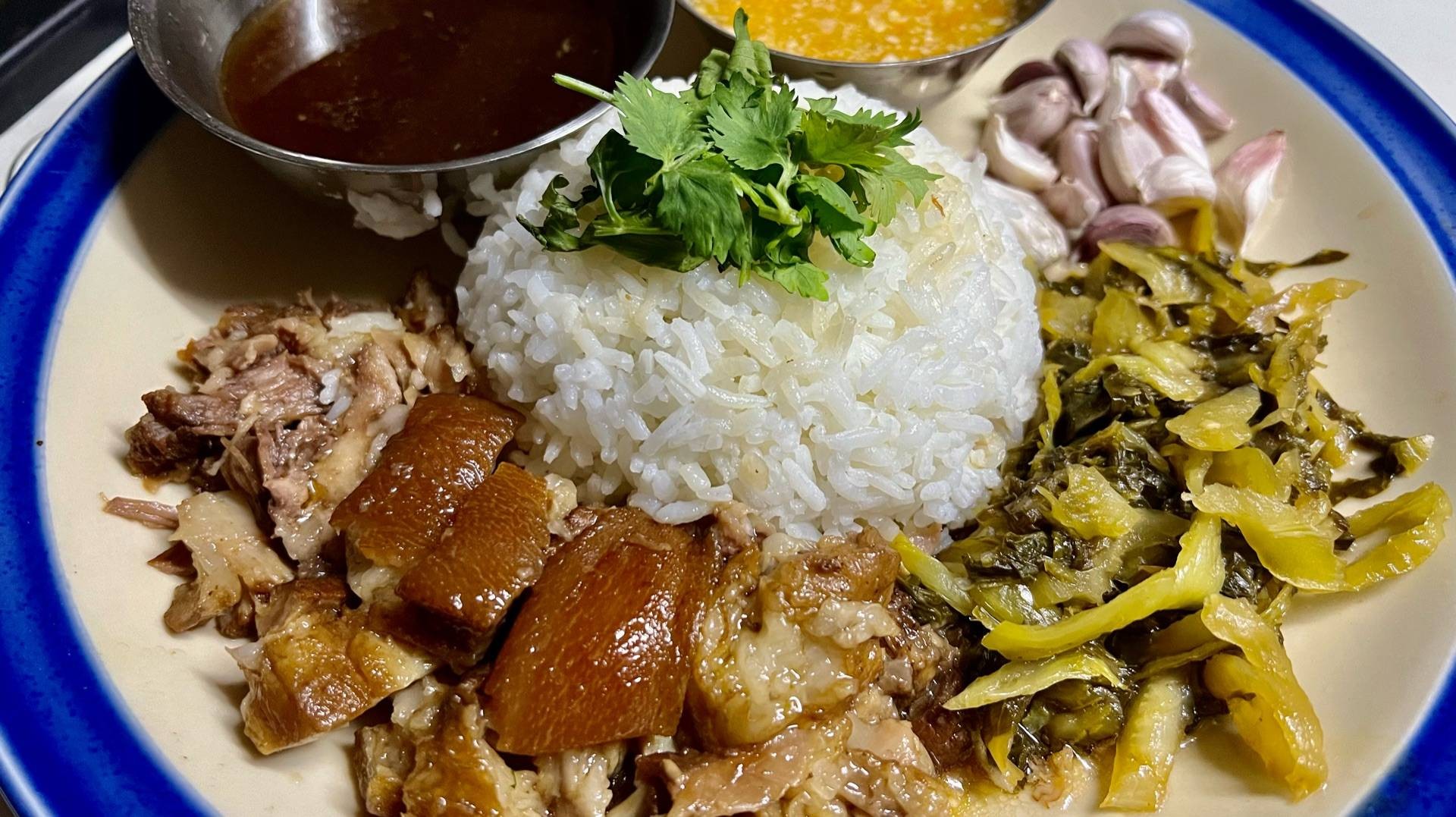 อร่อยแถมดี ข้าวขาหมู (AROI THAEM DEE) - สั่งอาหารเดลิเวอรี | Wongnai x ...