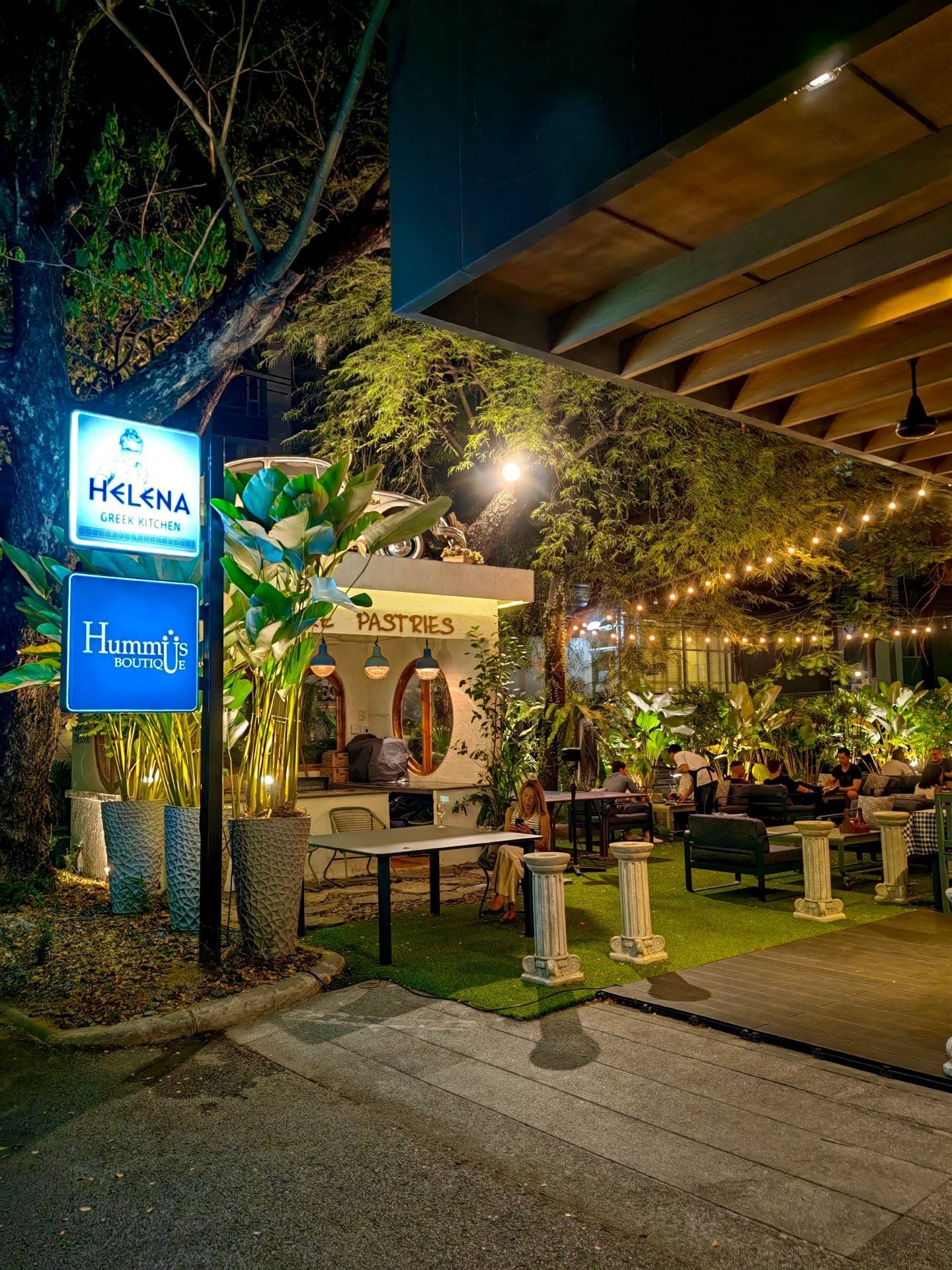 รีวิว Helena Greek kitchen - อาหารกรีก-เมดิเตอร์เรเนียน ย่านทองหล่อ