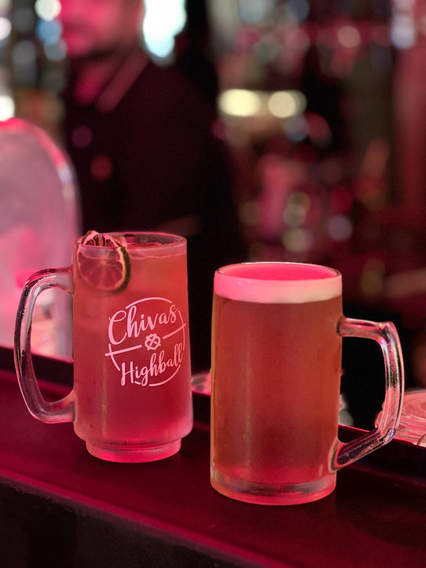 รีวิว The Rex Bar - บาร์เล็กๆ ใน The Park Cround Market Place ใกล้ไชน่า ...