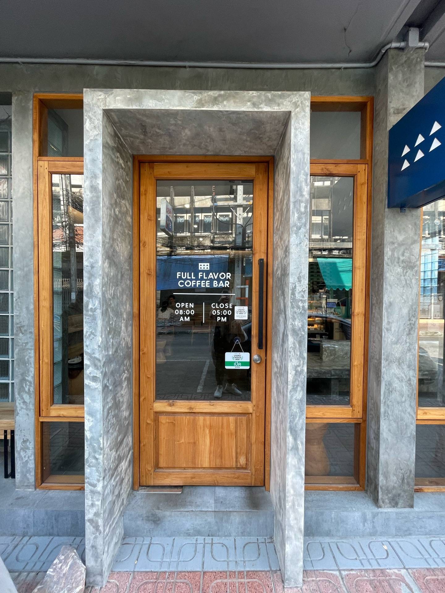 รีวิว Full Flavor coffee bar - อีกหนึ่งทางเลือกของนักดื่มกาแฟที่ลำปาง