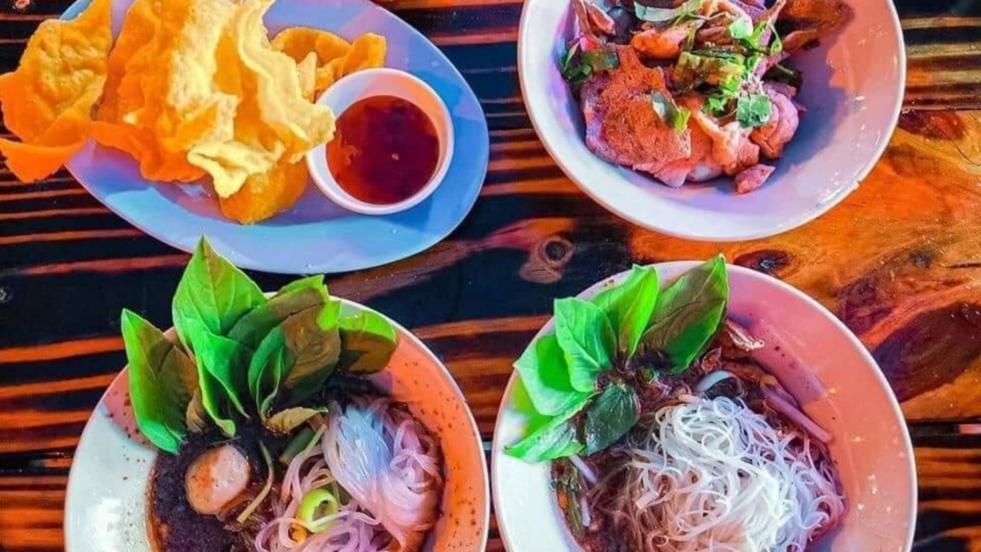 ก๋วยเตี๋ยวเรือ By เจ๊ตาล ย่านหนองแขม - สั่งอาหารเดลิเวอรี | Wongnai x ...
