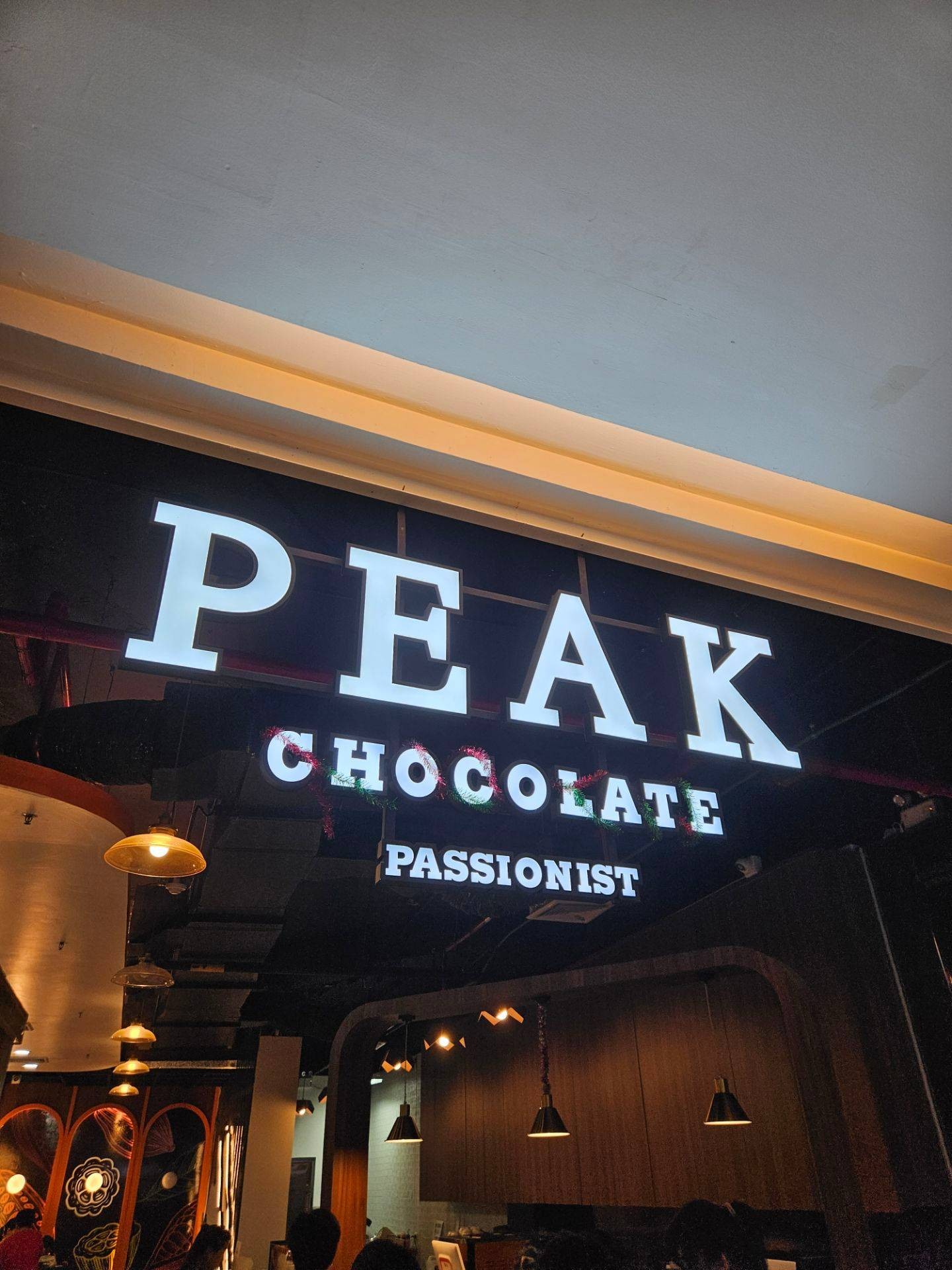 รีวิว Peak Chocolate Passionist Seacon Srinakarin - soft cream ช็อคโดนๆ