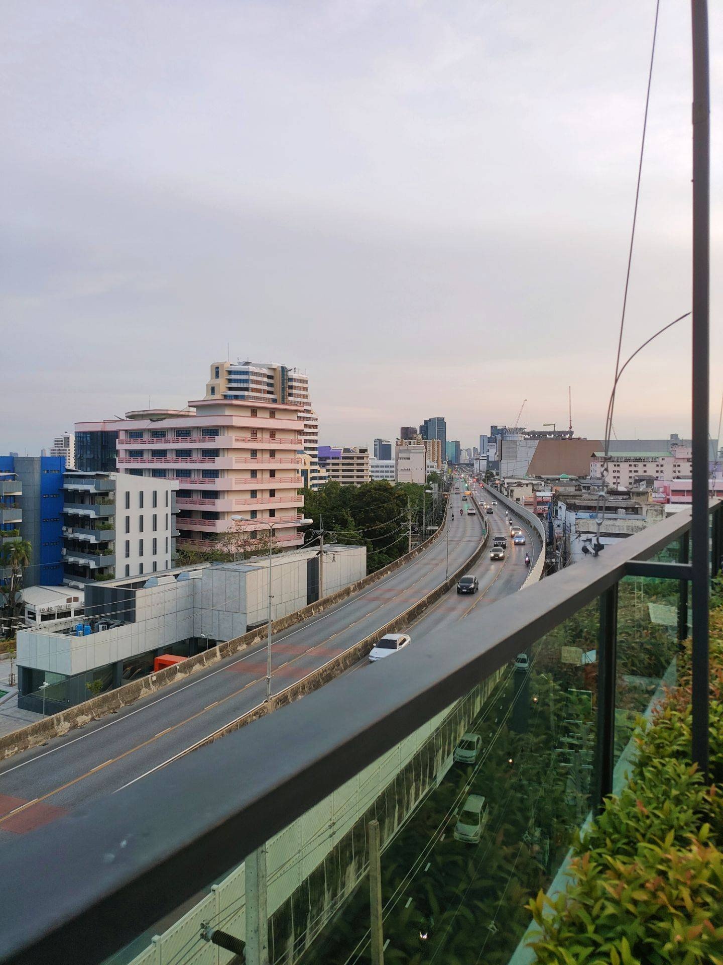 รีวิว View & Grill Rooftop Bar-B-Q รามคำแหง 49 - หมูกระทะวิวสวยบนดาดฟ้าย่านรามคำแหง