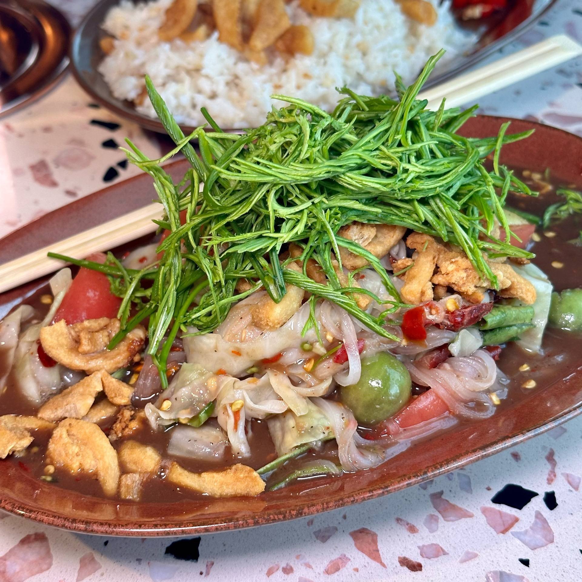 รูป Chin Bo Dang - ชิ้น โบ แดง The Emquartier