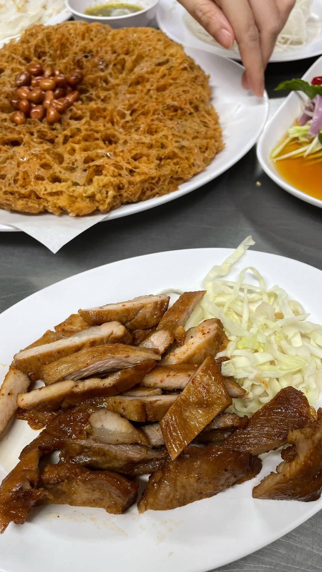 คอหมูย่าง ร้าน เจ๊ก้อย