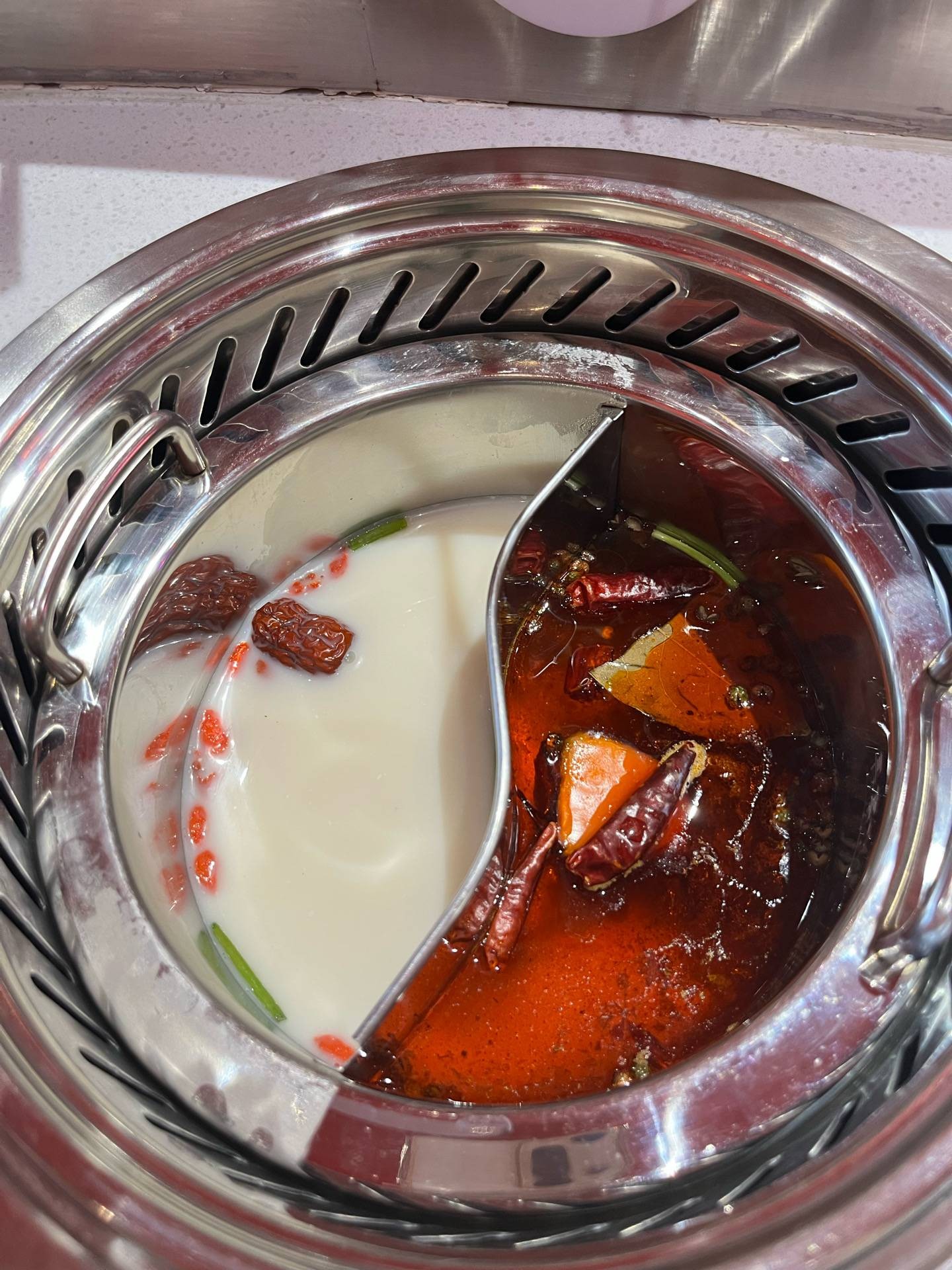 รีวิว XiLe Hotpot สี่เล่อฮอทพอท สามย่าน