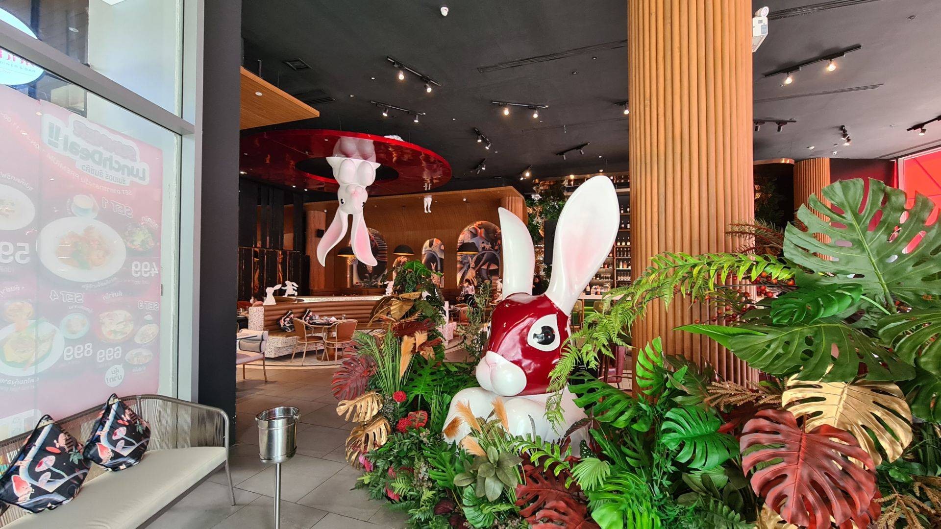 รีวิว Red Rabbit Diner & Bar Lotus's North Ratchapruek - Fine dining ...