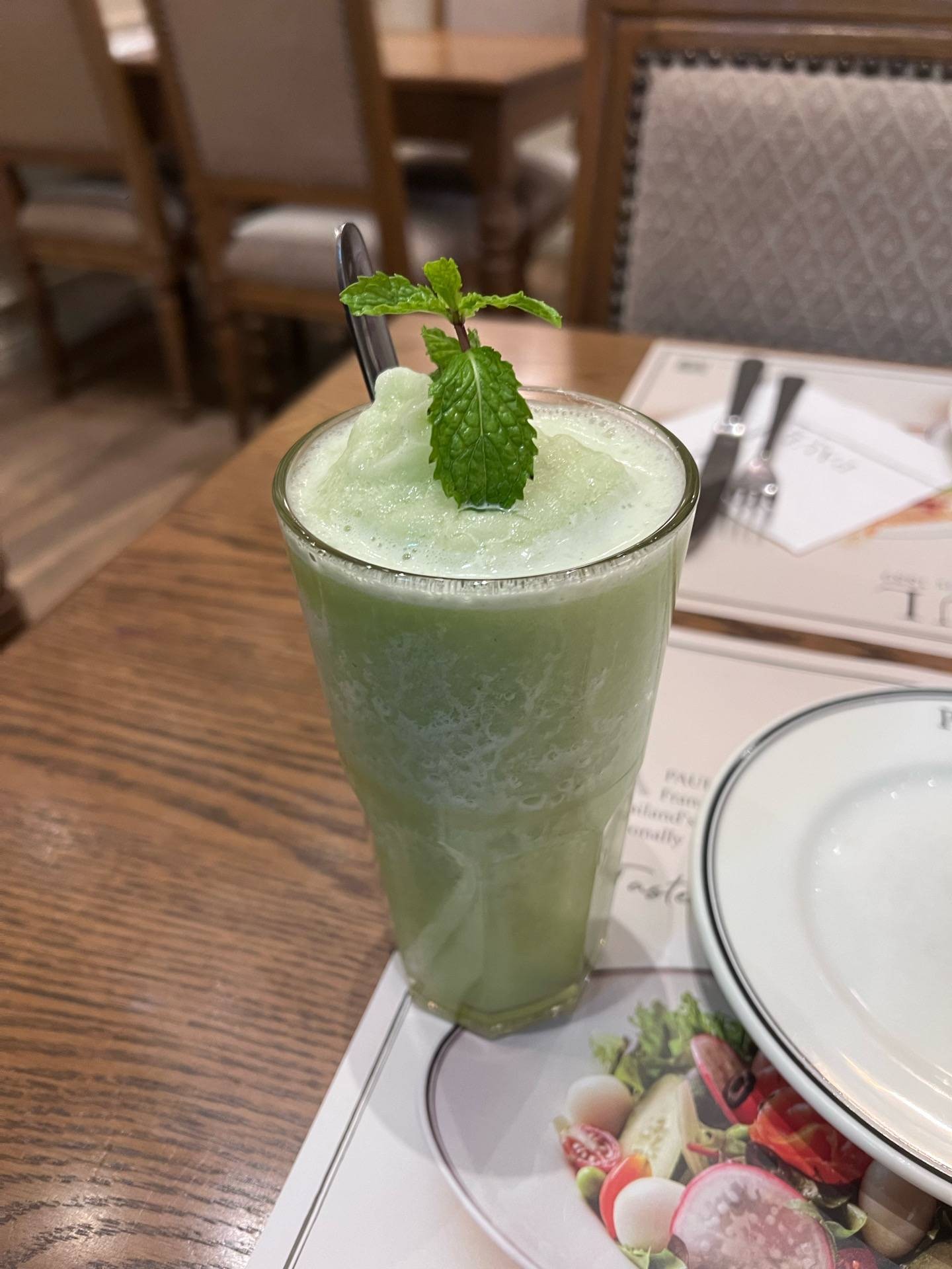 Lychee Pineapple Frappe ร้าน PAUL Central Embassy อยู่ชั้น1ติดทางเชื่อม ...