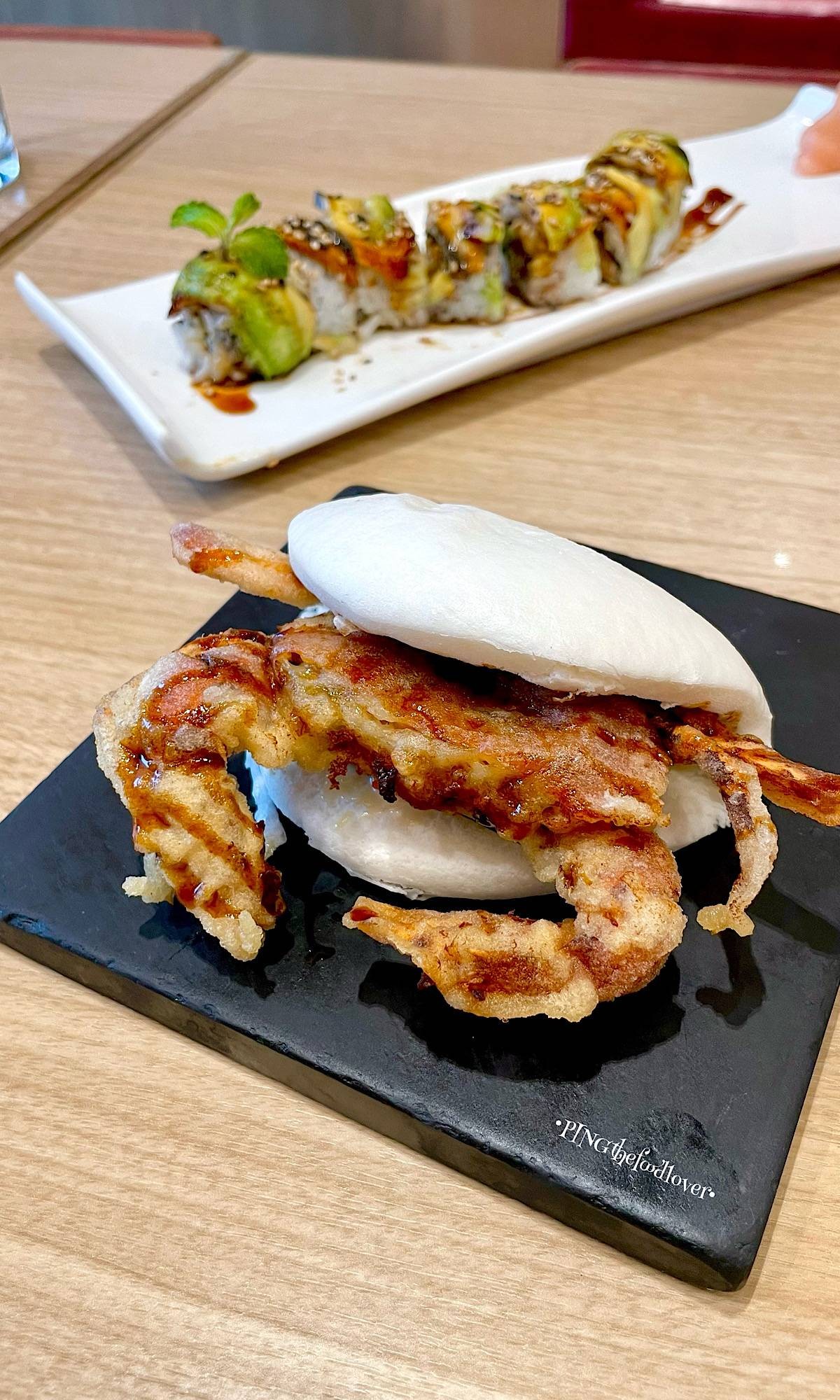 Soft-shell Crab Bun • ความกรอบฟูของปูนิ่มเทมปุระที่มากับความนุ่มของบัน ...