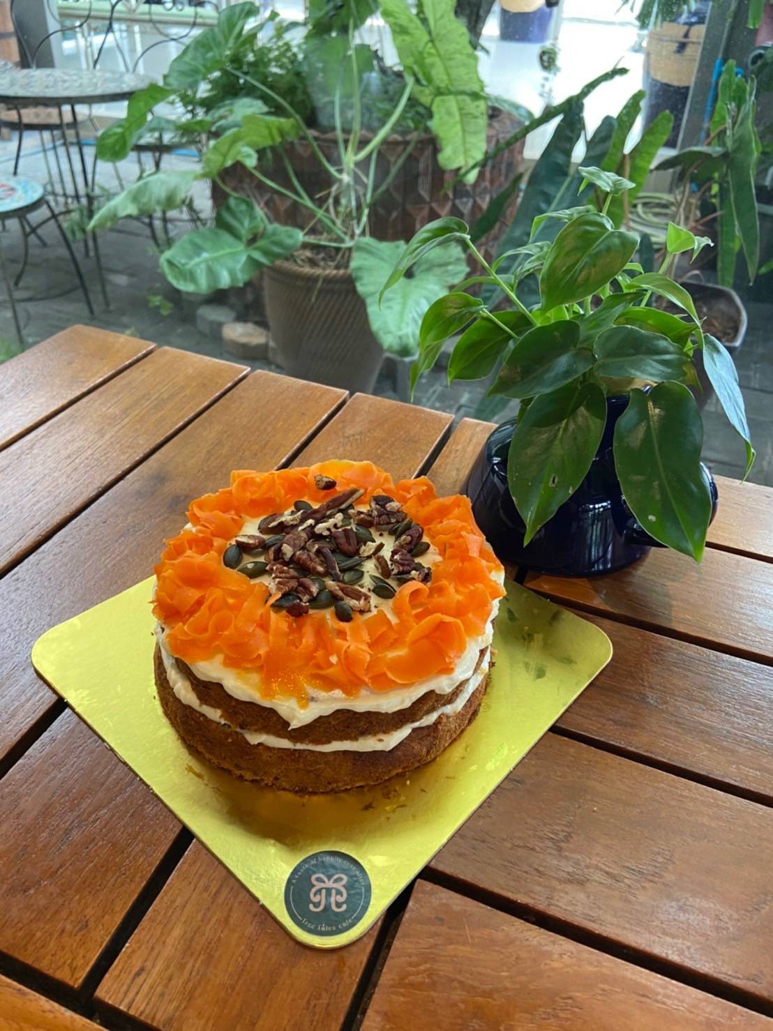 รีวิว Tree Tales Cafe พัทยา นาเกลือ - Nice carrot cake