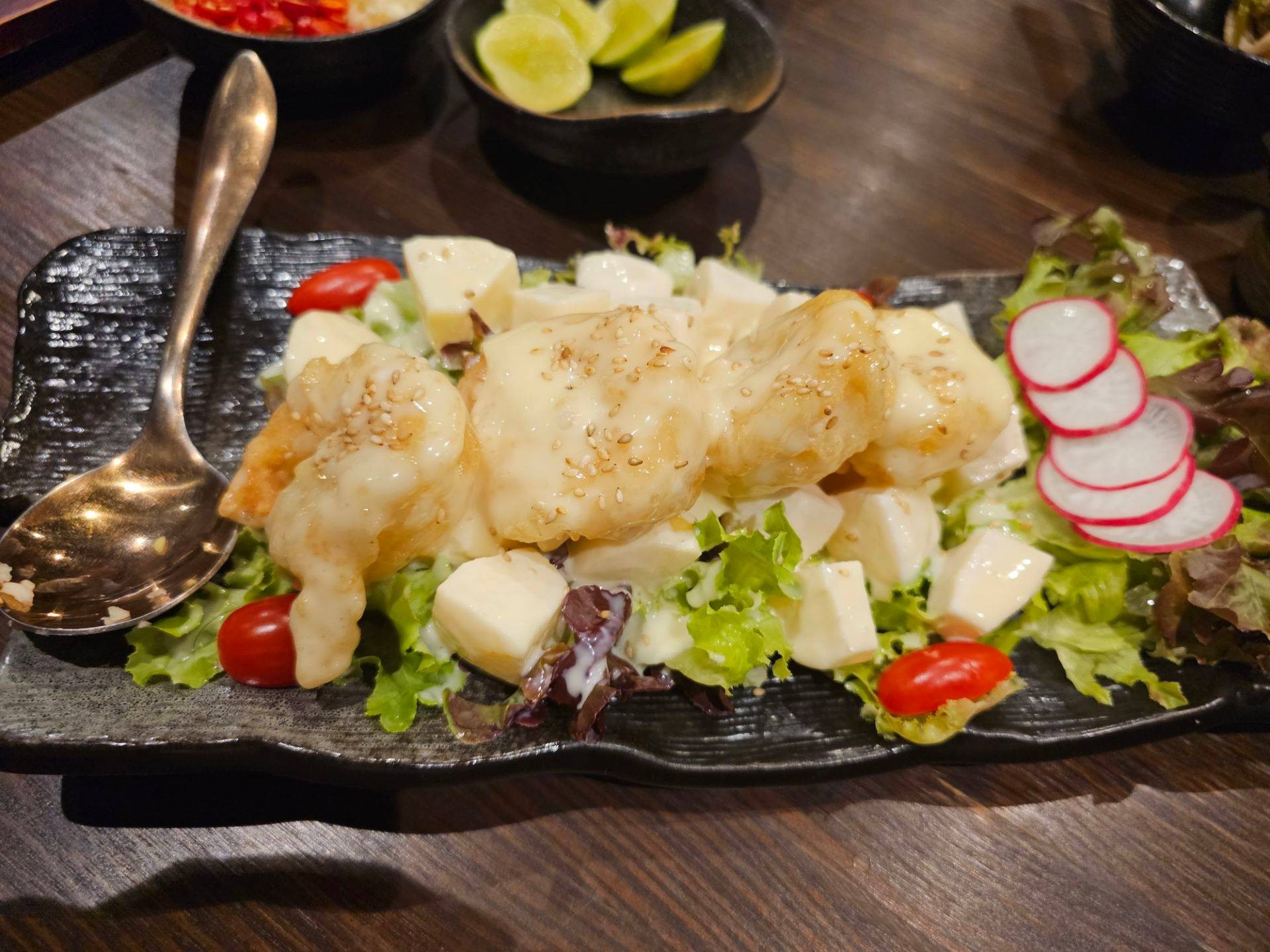 สลัตกุ้งทอดทามาเตะ ร้าน Tamade ทามาเตะ วากิวสุกี้ เลียบด่วนรามอินทรา