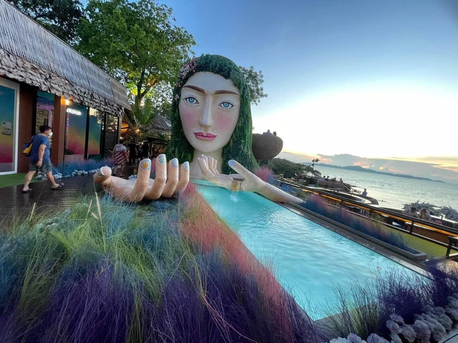 รูป 3 Mermaids Cafe & Restaurant