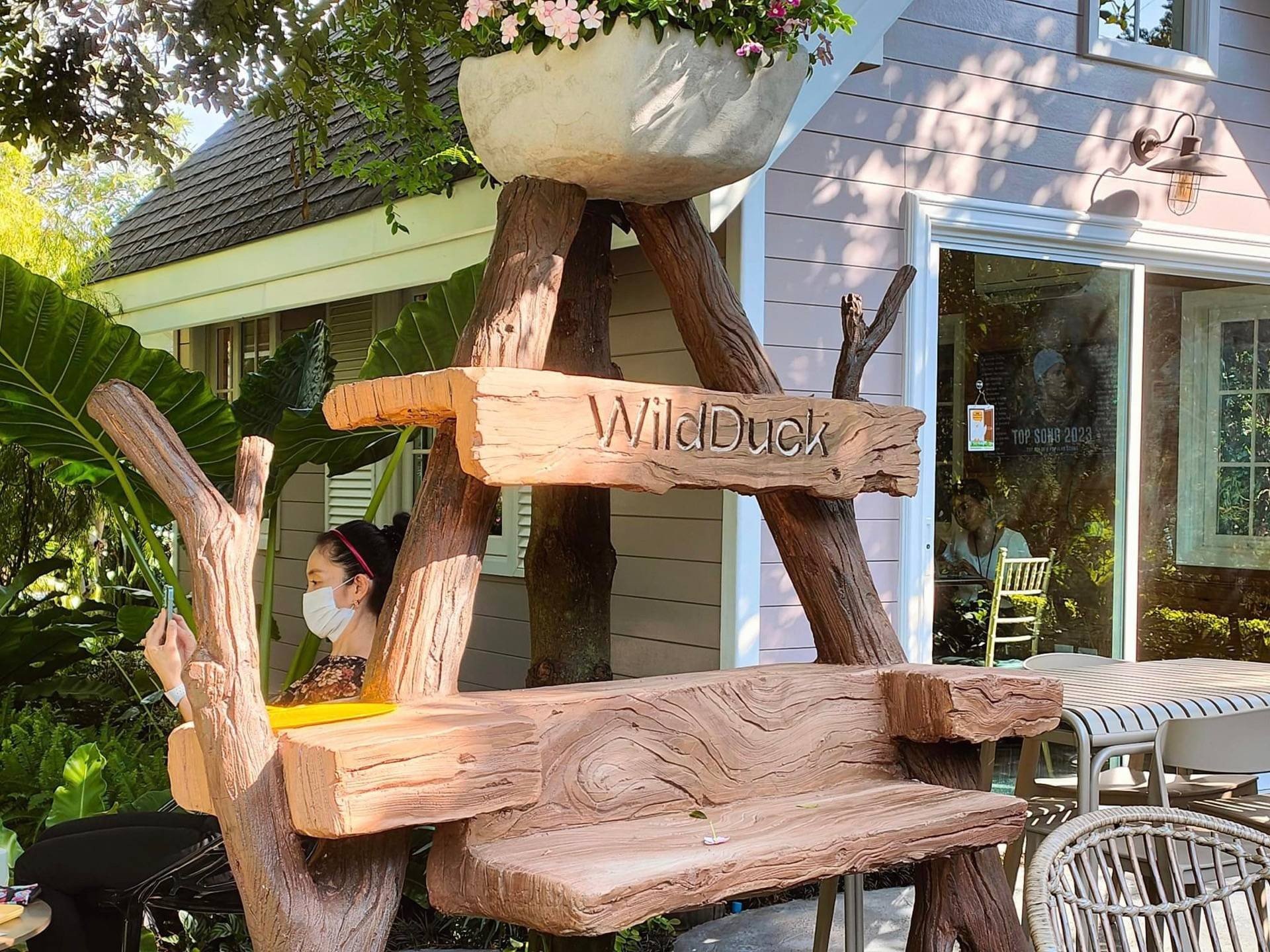 รีวิว WildDuck Cafe มีนบุรี - ร้านตกแต่งน่ารักด้วยเป็ดและมีน้องเป็ดจริงๆเยอะแยะมาก