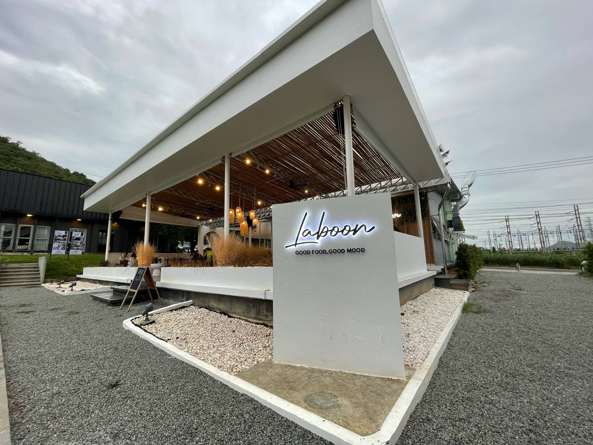 รีวิว LA BOON' BBQ&Bistro อ่าวอุดม - Laboon bbq&bistro