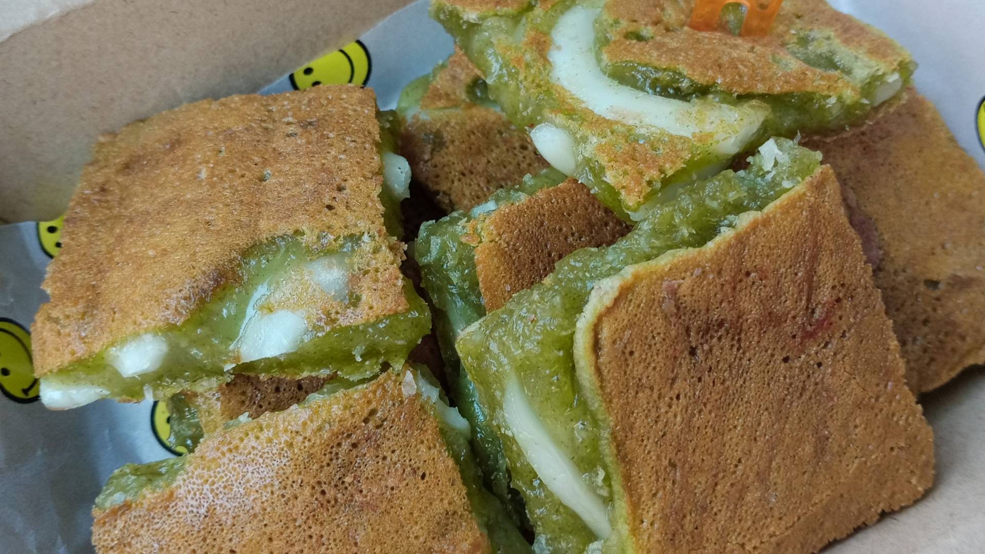 ไลลา ขนมบ้าบิ่น อมรทรัพย์ - สั่งอาหารเดลิเวอรี | Wongnai x LINE MAN