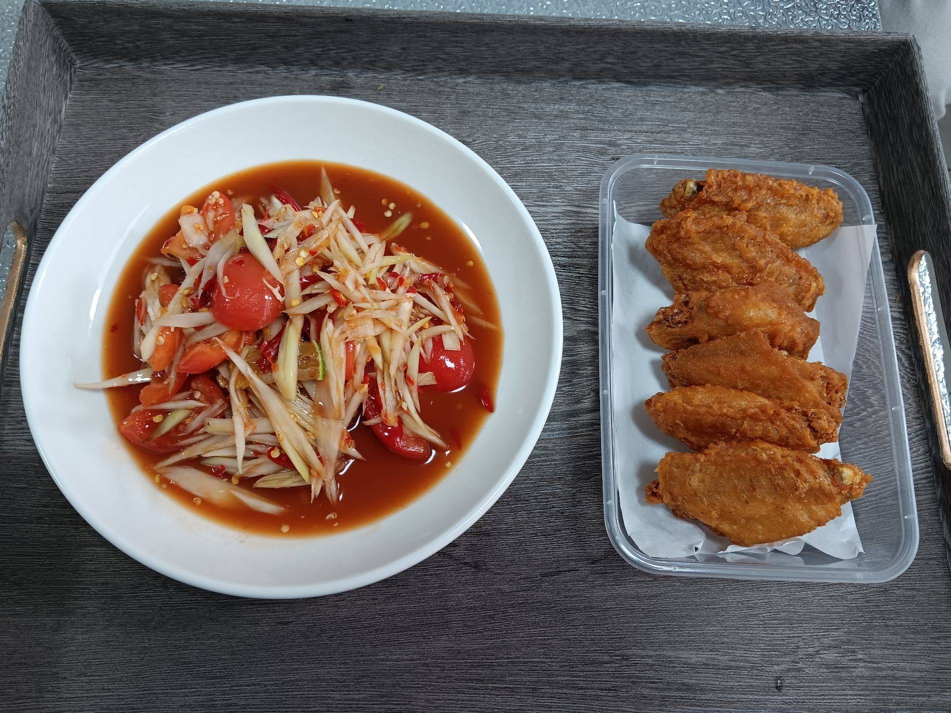 ร้าน JEUN-JU Chicken & Som dtam(จอน จู ไก่ทอด. กับ. ส้มตำ แซ่บแซ่บ ...