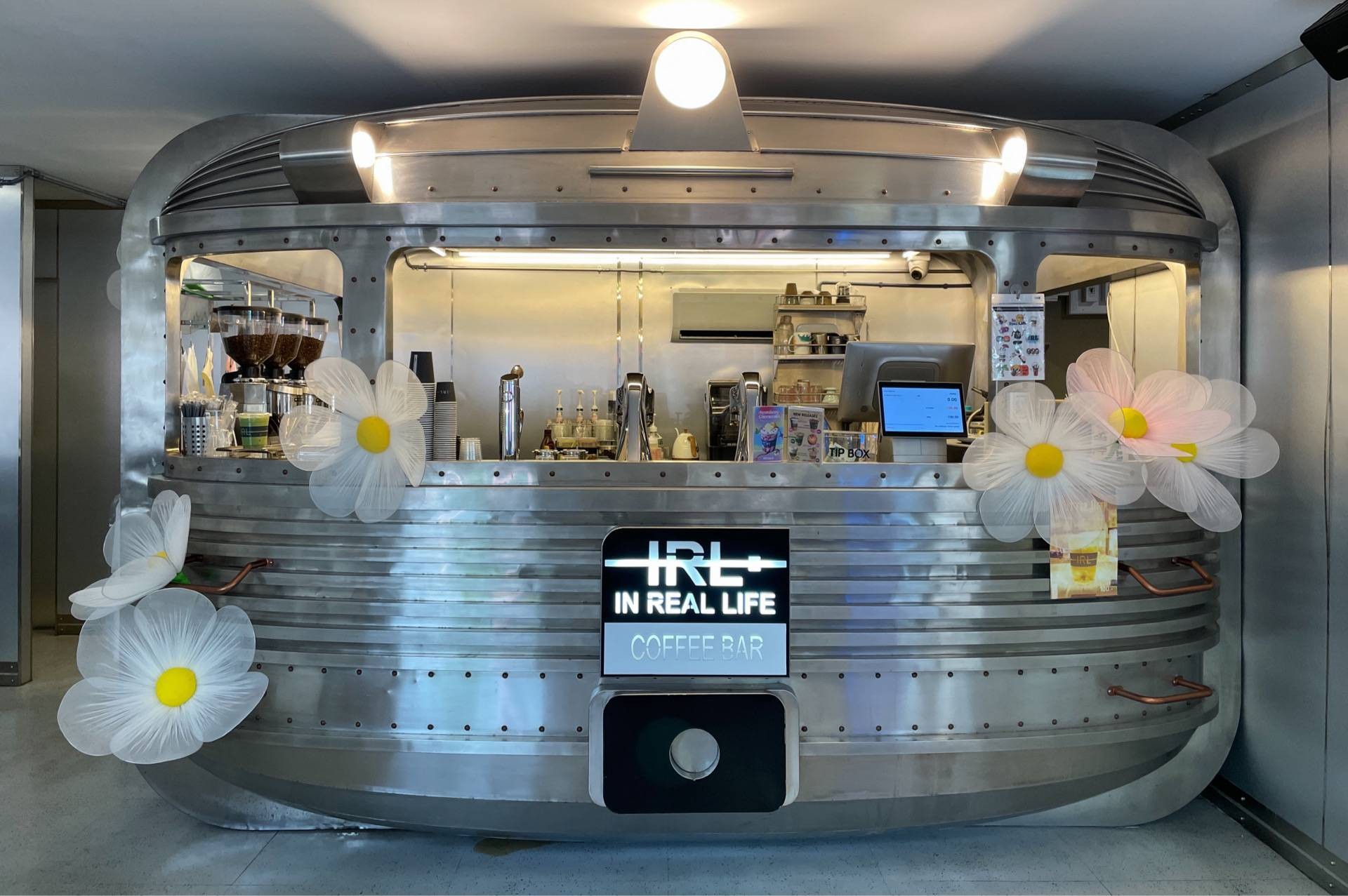 รีวิว IRL Coffee Bar Station อุดมสุข - IRL Coffee Bar Station