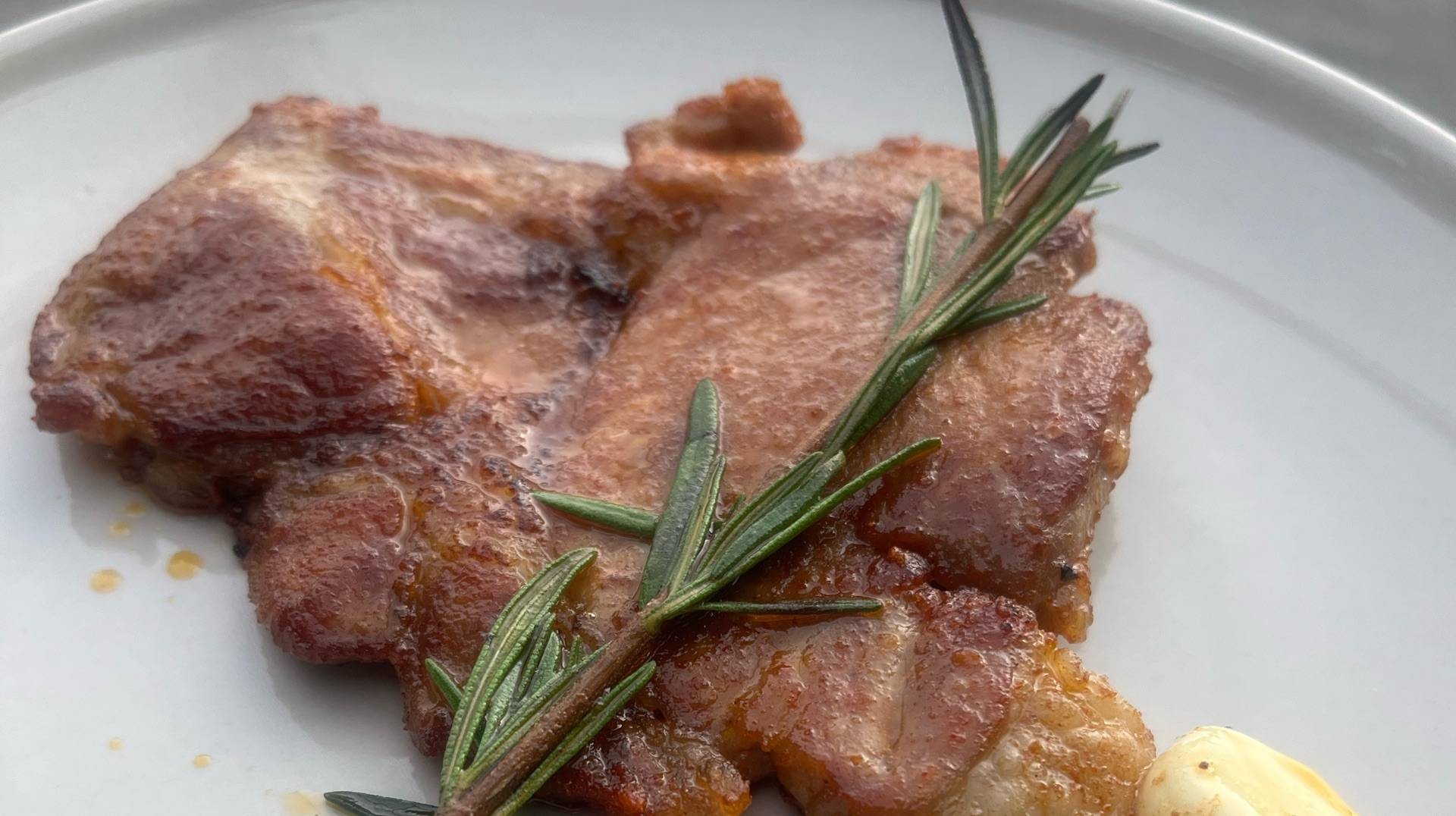 Crown Steak สเต็ก ของทานเล่น - สั่งอาหารเดลิเวอรี | Wongnai x LINE MAN