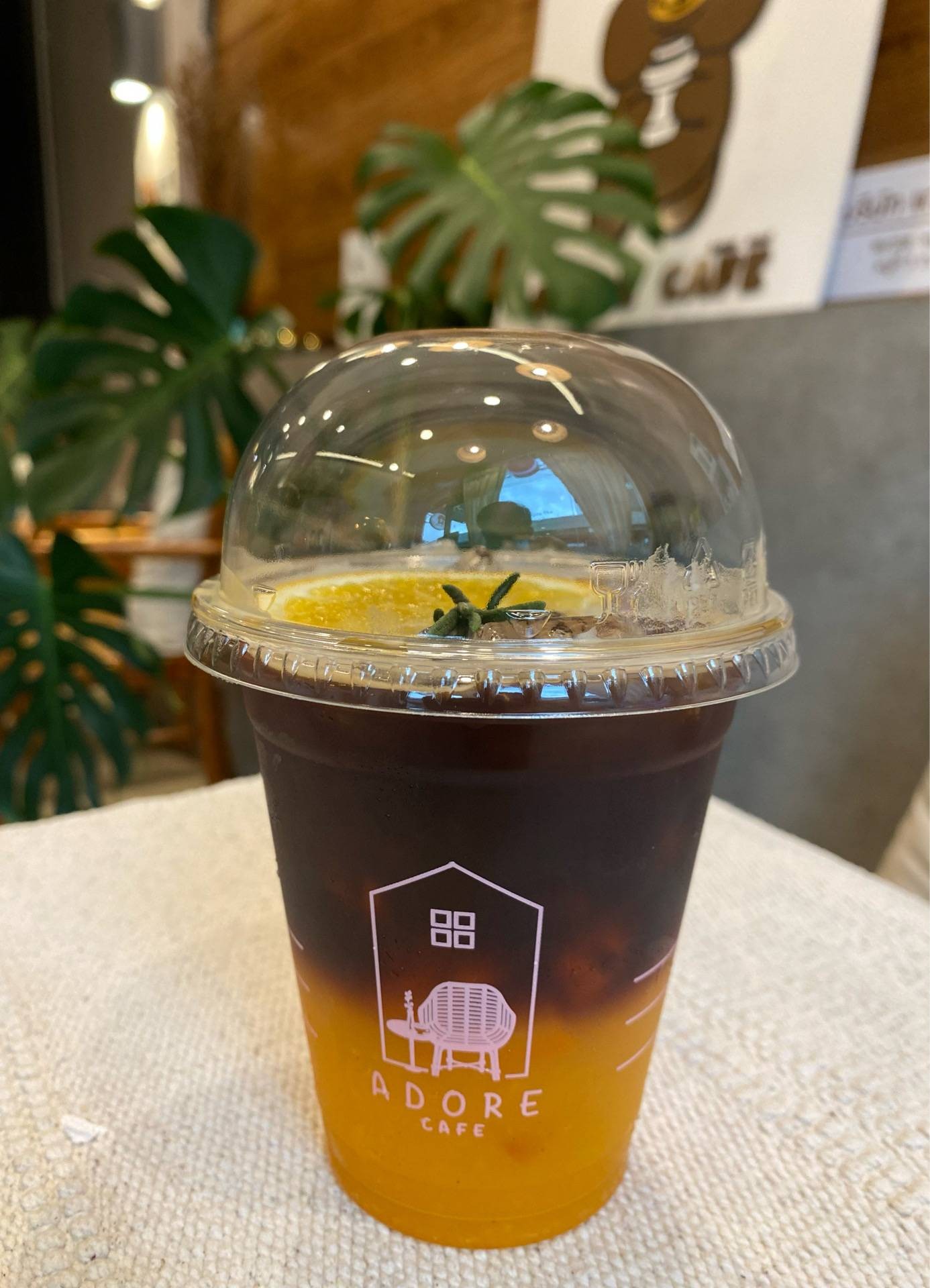 รีวิว ADORE Cafe’ - คาเฟ่เล็กๆบรรยากาศมูจิ และกาแฟเกรดพรีเมียม