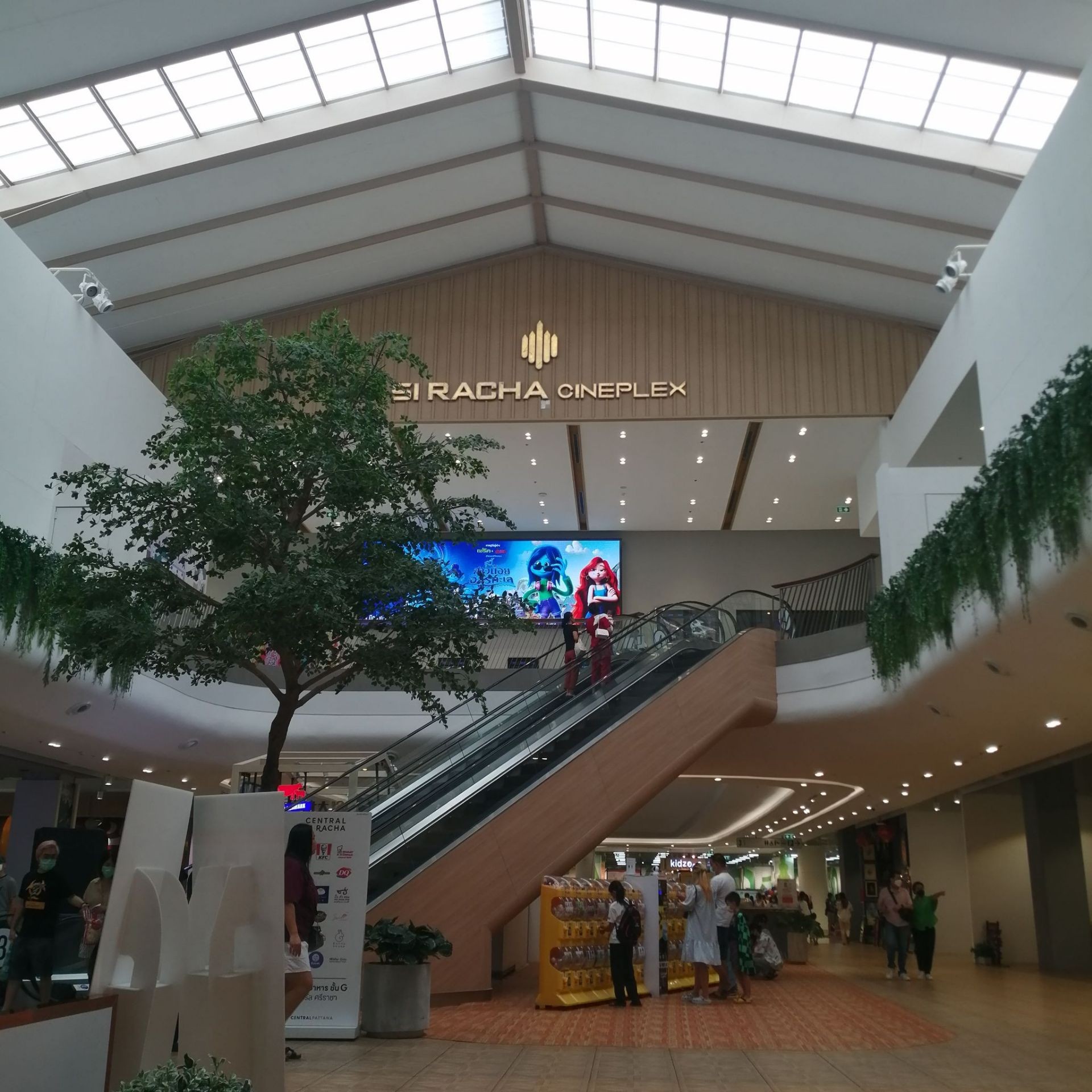 รีวิว CENTRAL SIRACHA เซ็นทรัล ศรีราชา - เซ็นทรัลศรีราชา แหล่วรวมสินค้า และความอร่อย