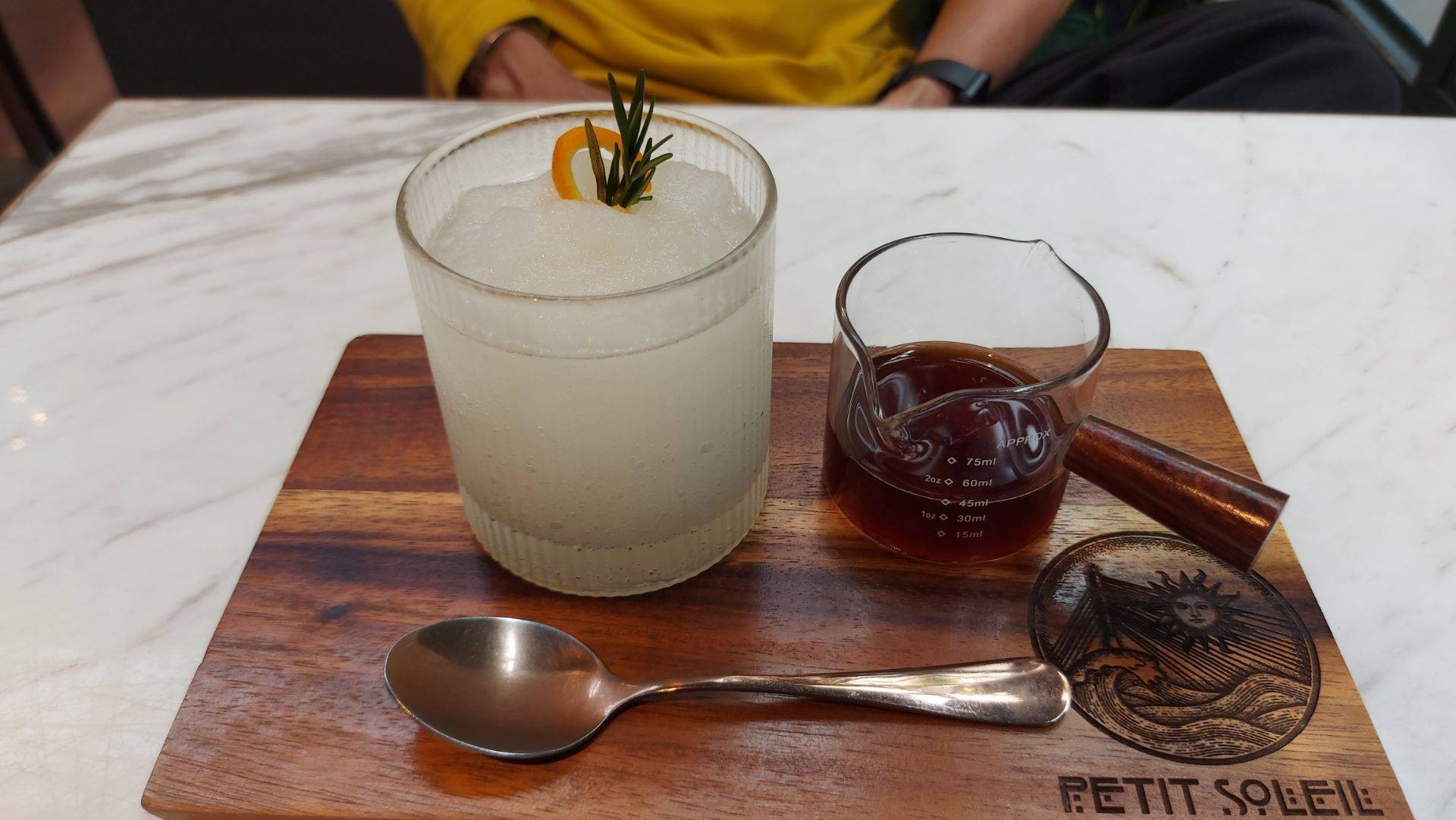 รีวิว Petit Soleil เปอติด์โซเลย์ - Petit Soleil หมายถึงพระอาทิตย์ดวงน้อย