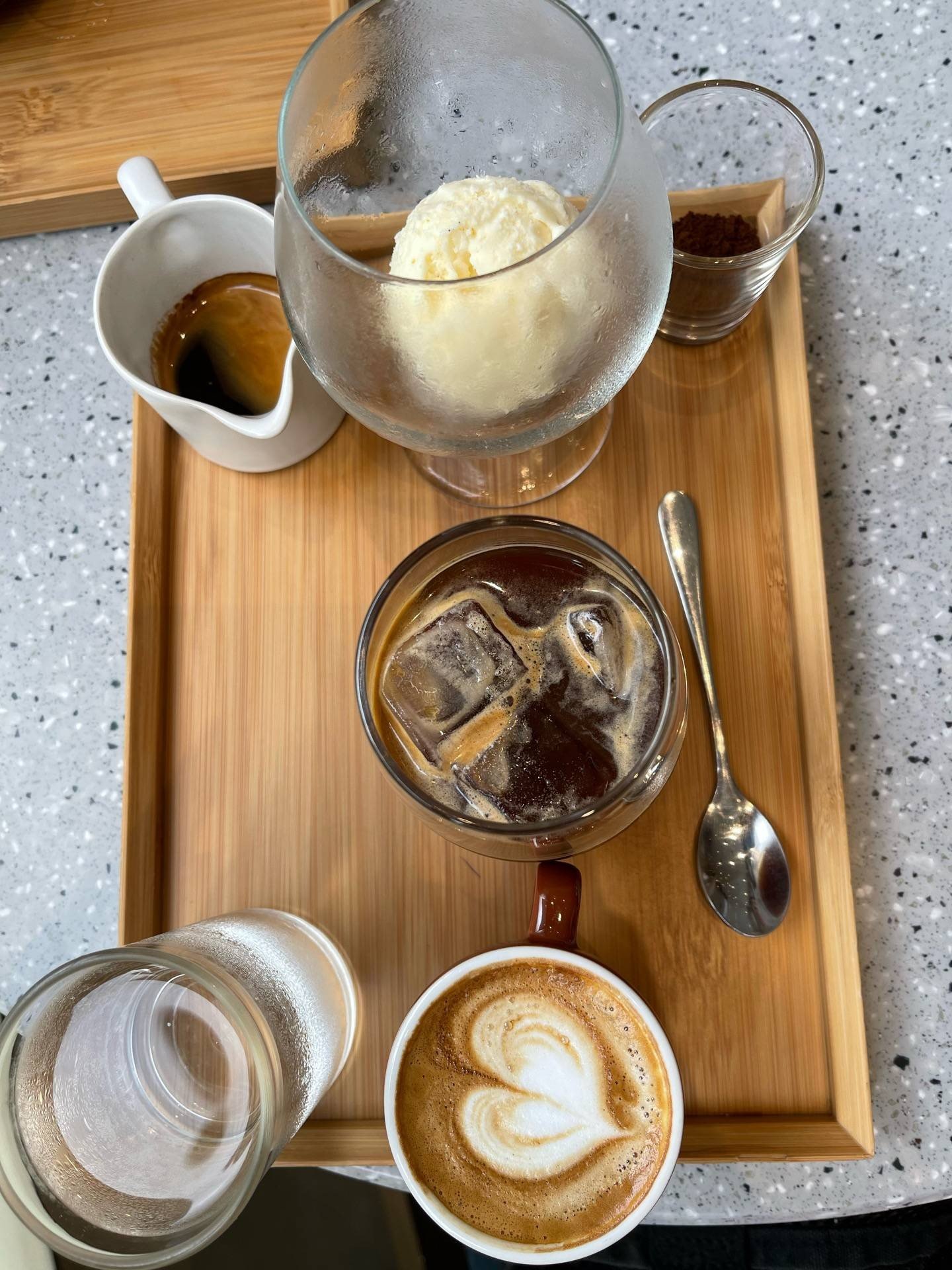 รูป UCC Coffee Roastery Gateway Ekamai