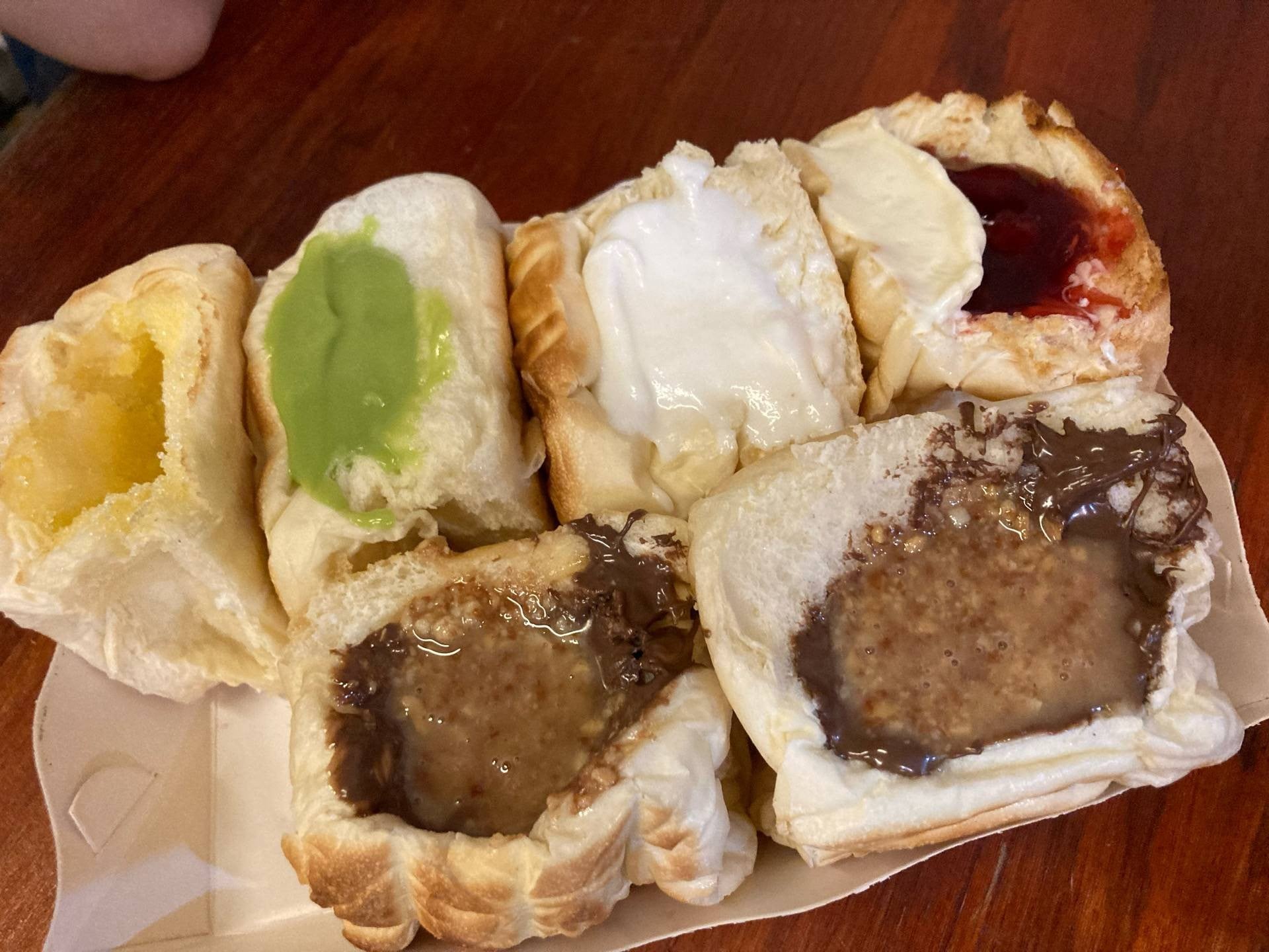 สตรอเบอร์รี่ครีมชีส ร้าน ปังเด็ด บรรทัดทอง