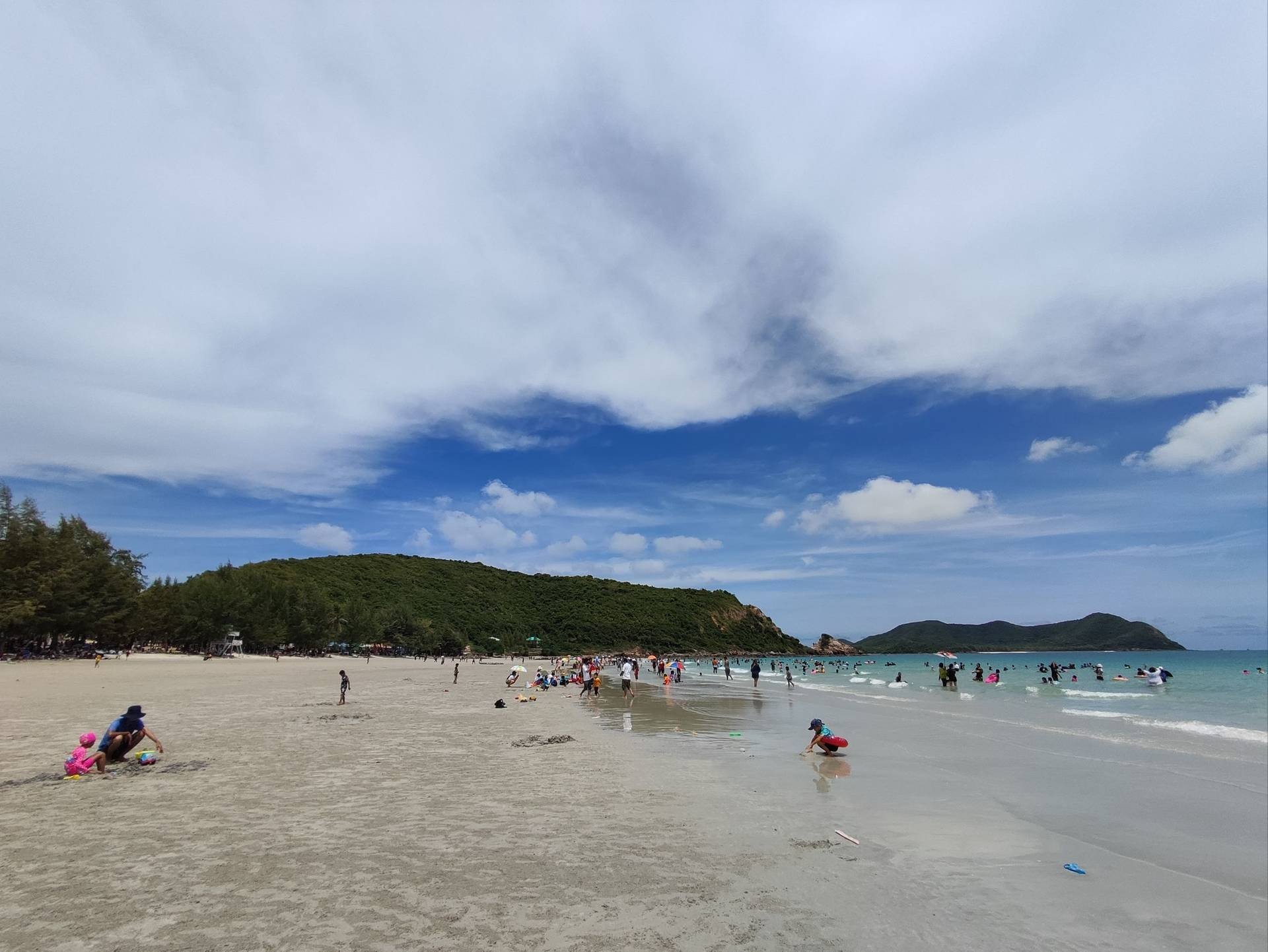 รูป หาดน้ำใส