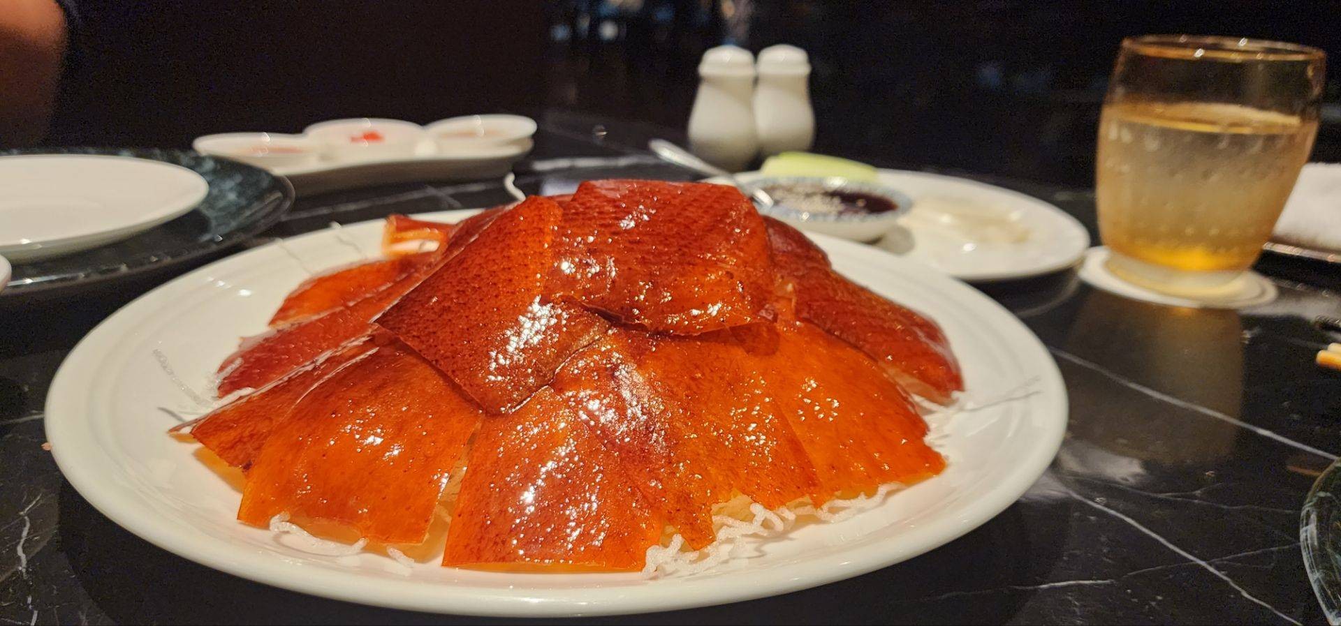 เป็ดปักกิ่ง ร้าน Man Ho โรงแรมเจดับบลิว แมริออท กรุงเทพฯ