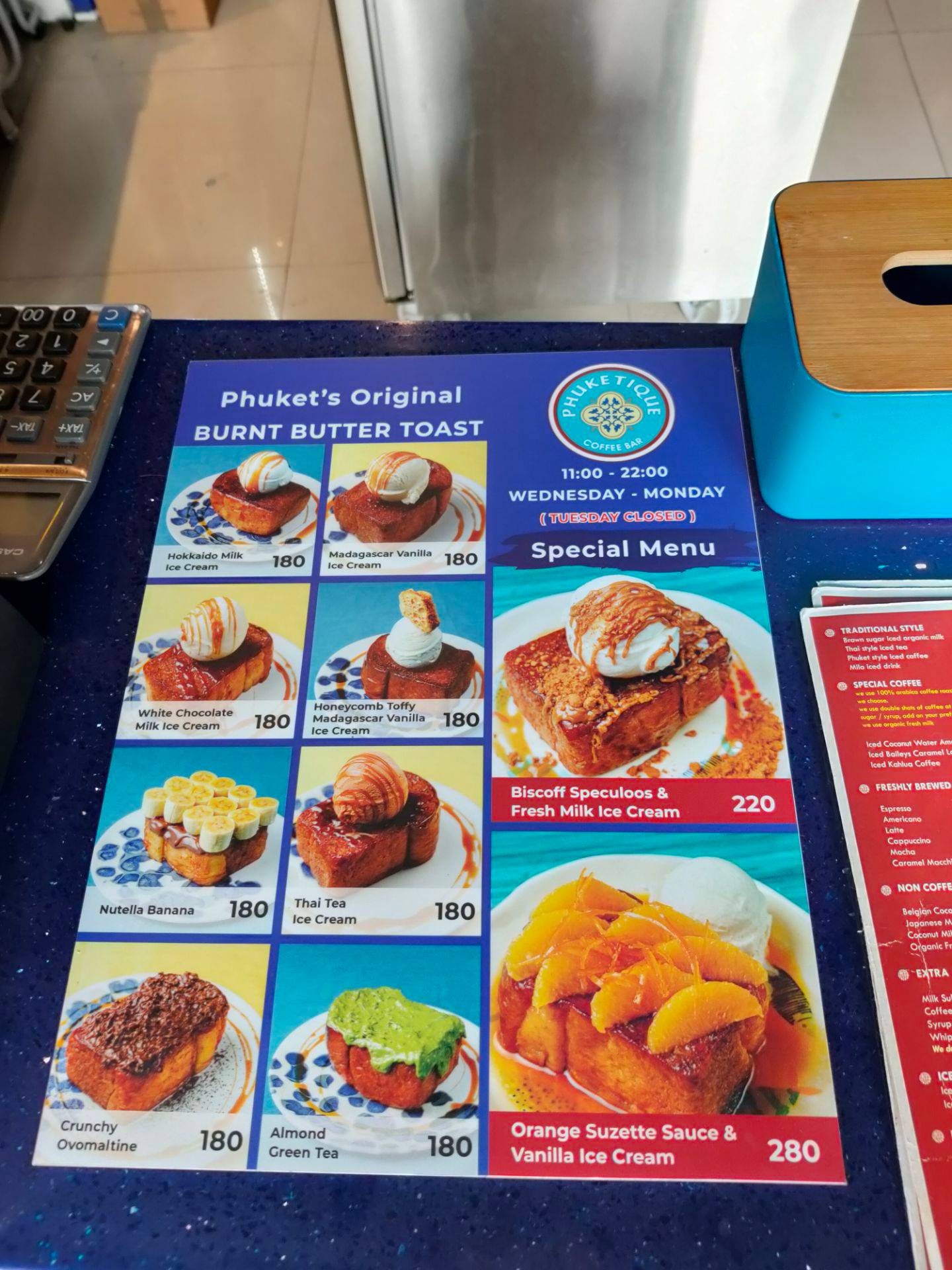 รีวิว Phuketique Coffee Bar - ขนมปังโทส ที่หอม หวาน ถึงใจ